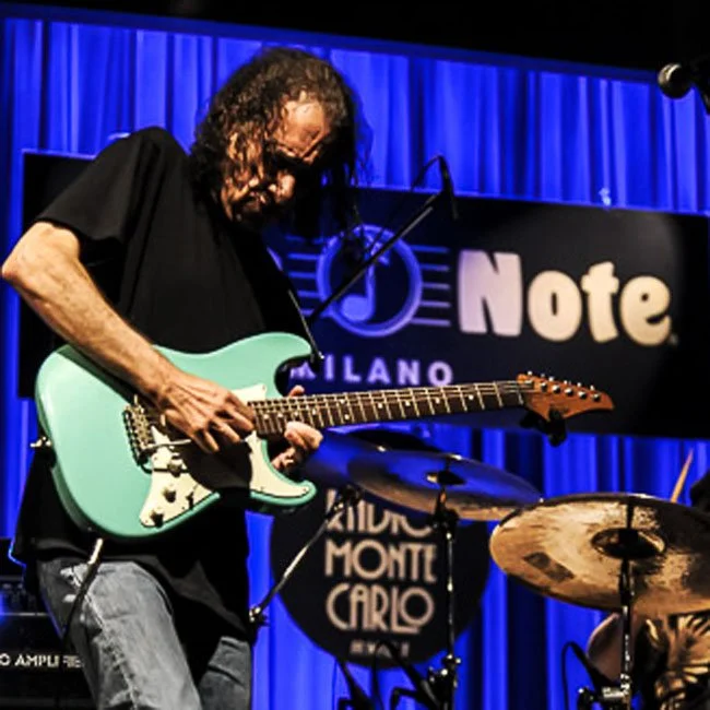 Slide Guitar Lessons with Dylan Kay — One Finger Guitarist