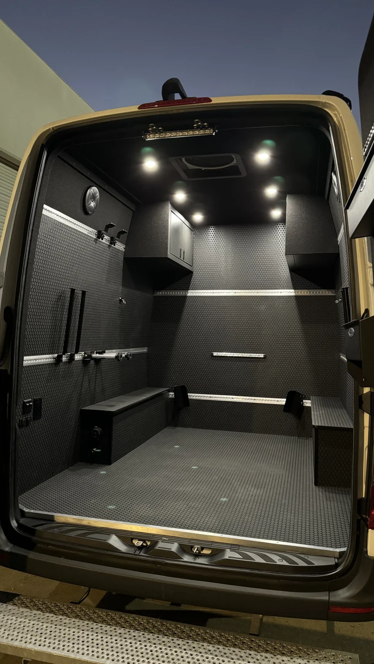 Oneupvans Moto van builds.