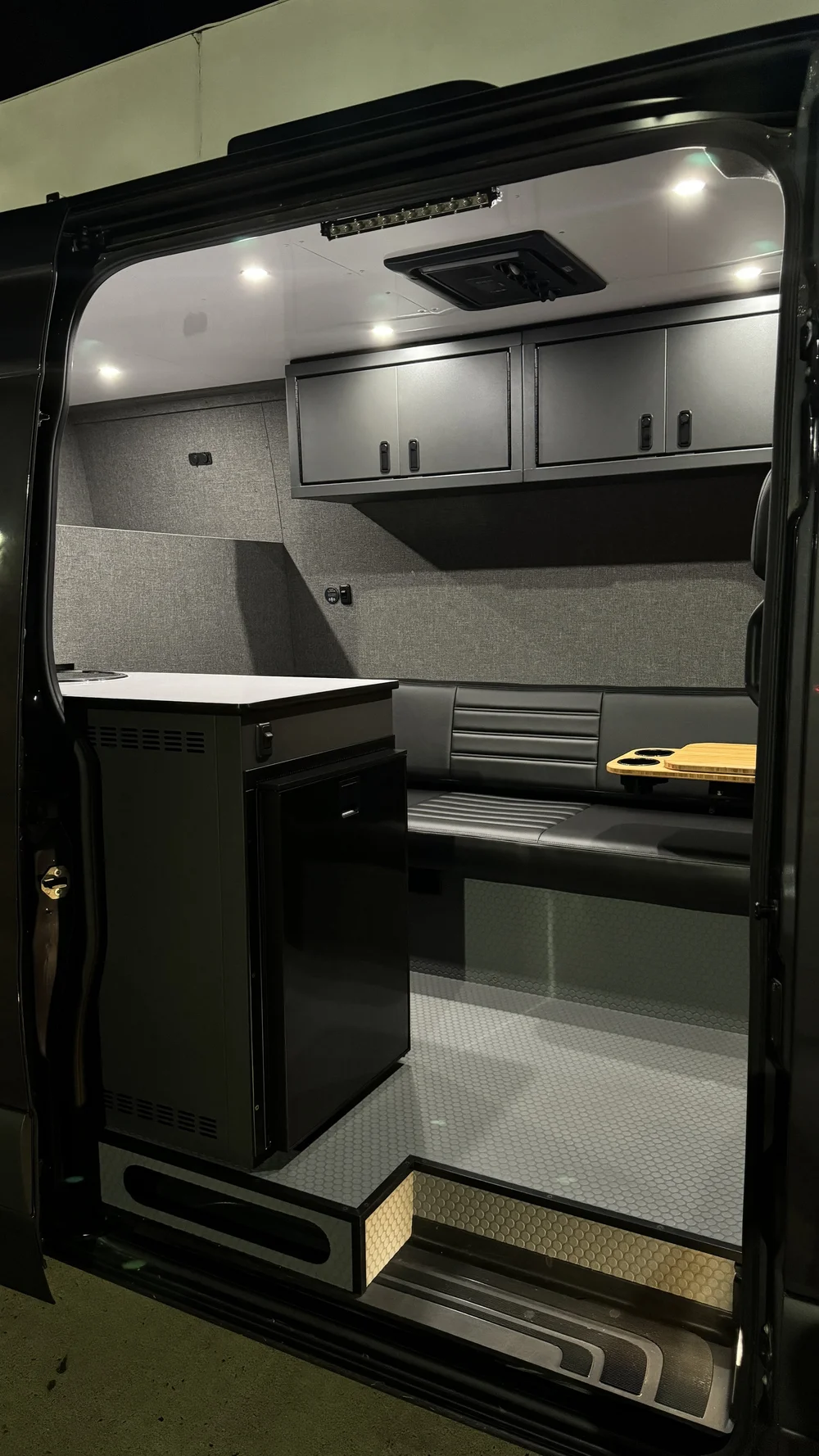 Oneupvans Moto van builds.