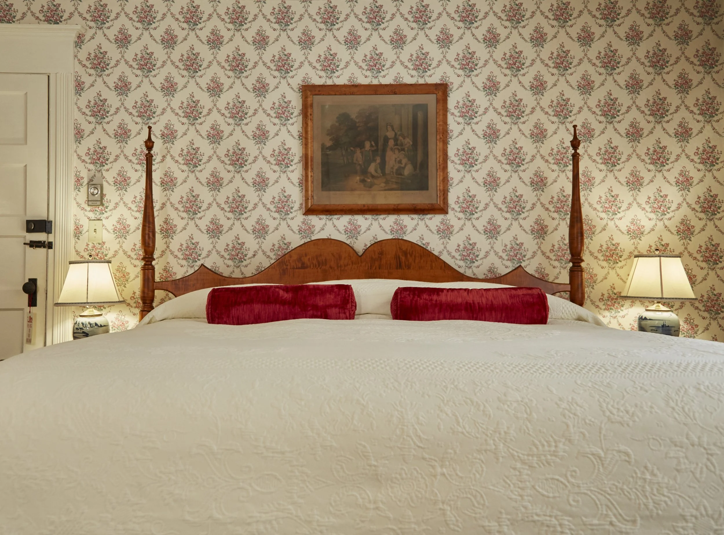 Rooms & Suites | The Red Lion Inn