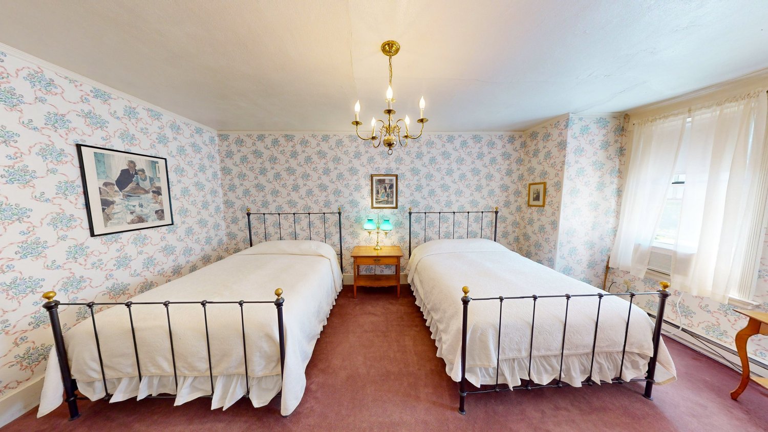 Main Inn Rooms & Suites | Red Lion Inn