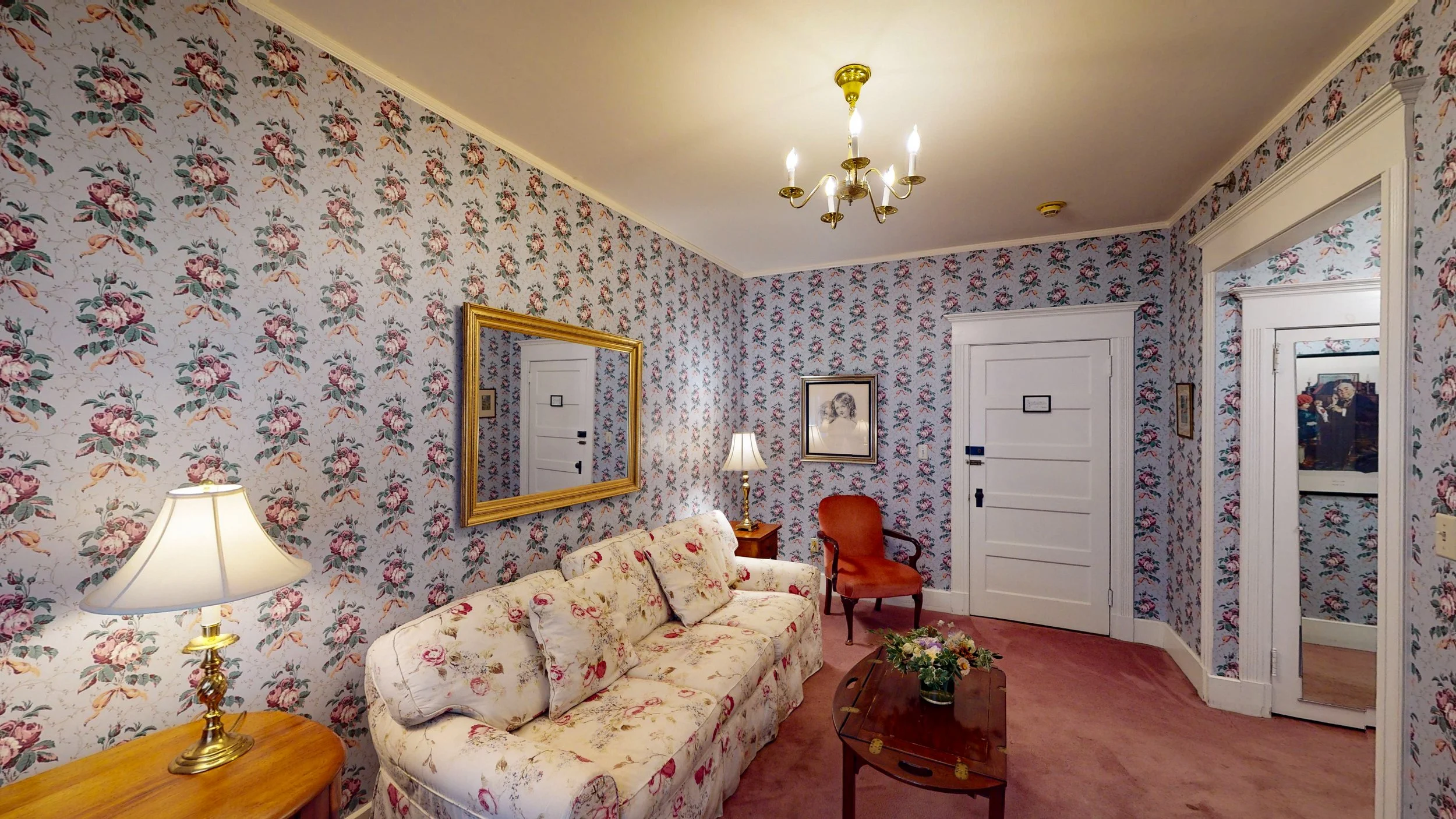 Main Inn Rooms & Suites | Red Lion Inn