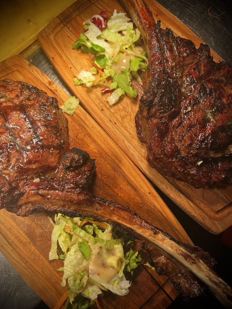 PUPA RESTAURANT & Bar