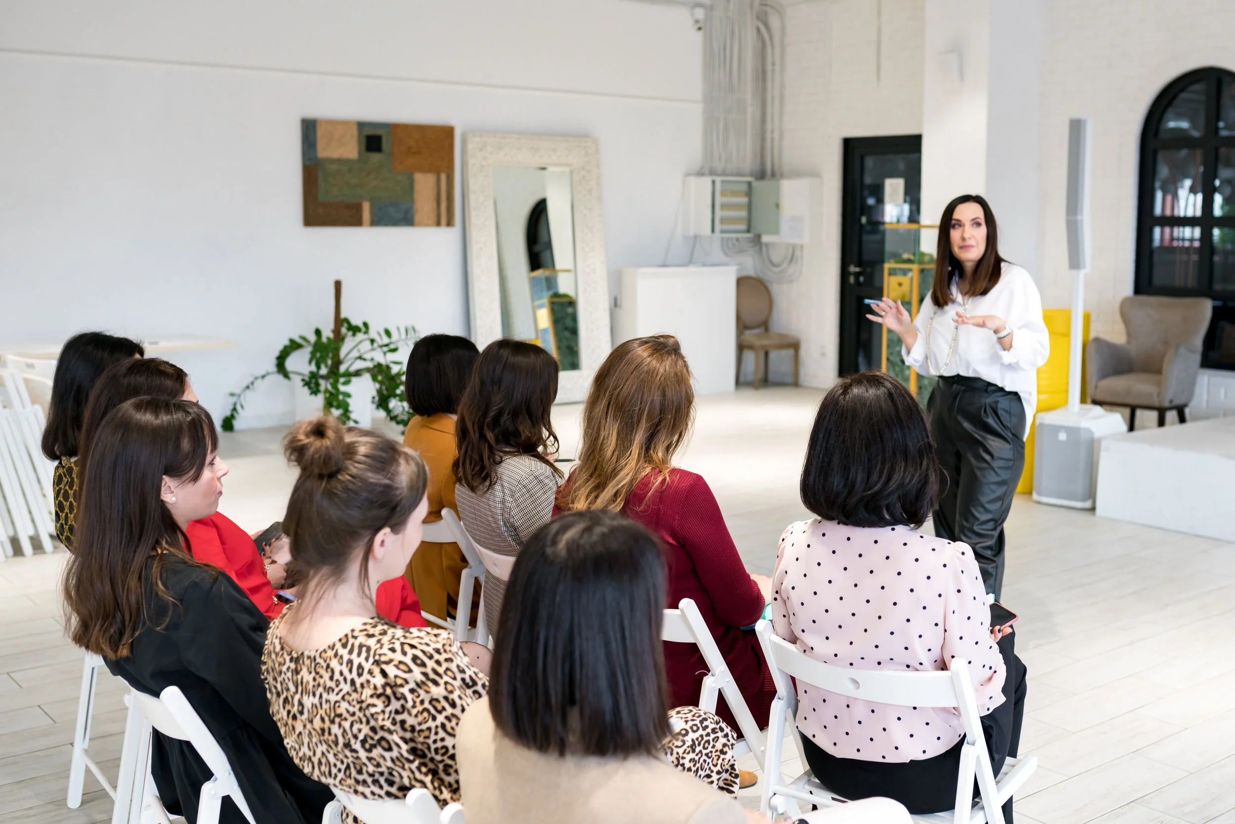 Top 10 Executive Team Building Exercises for Senior Leadership