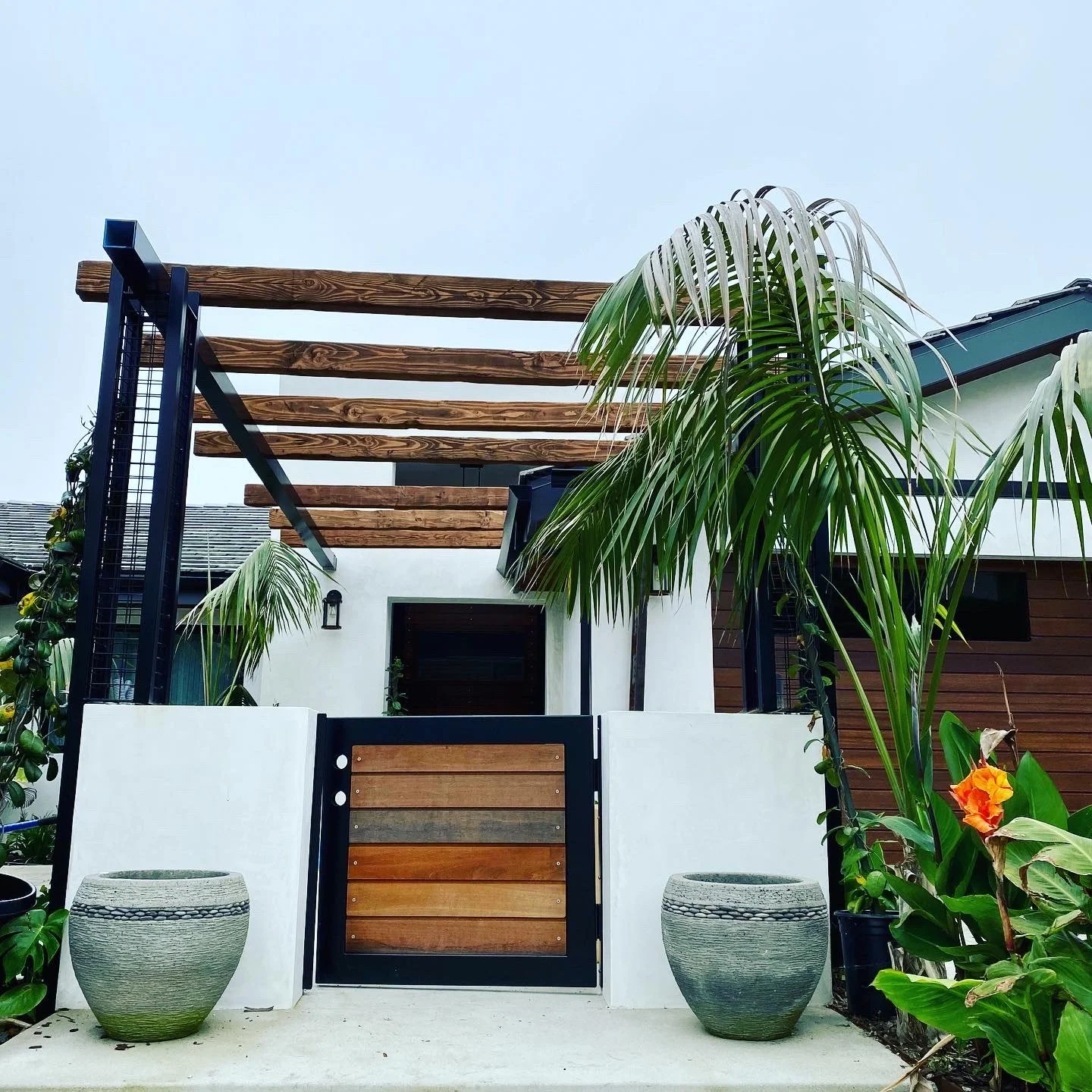 PROJECTS — 3 ELEMENT DESIGN