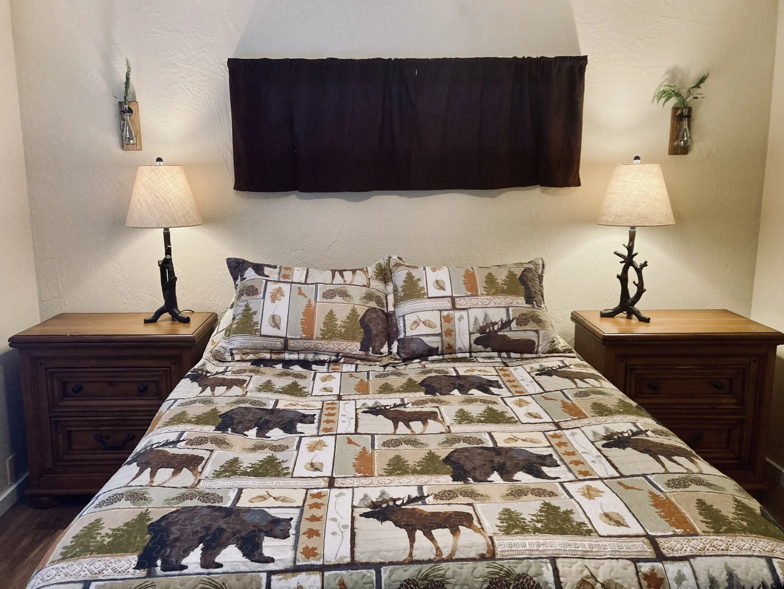 The Big Bear Room — Wild Spirit Mountain Lodge
