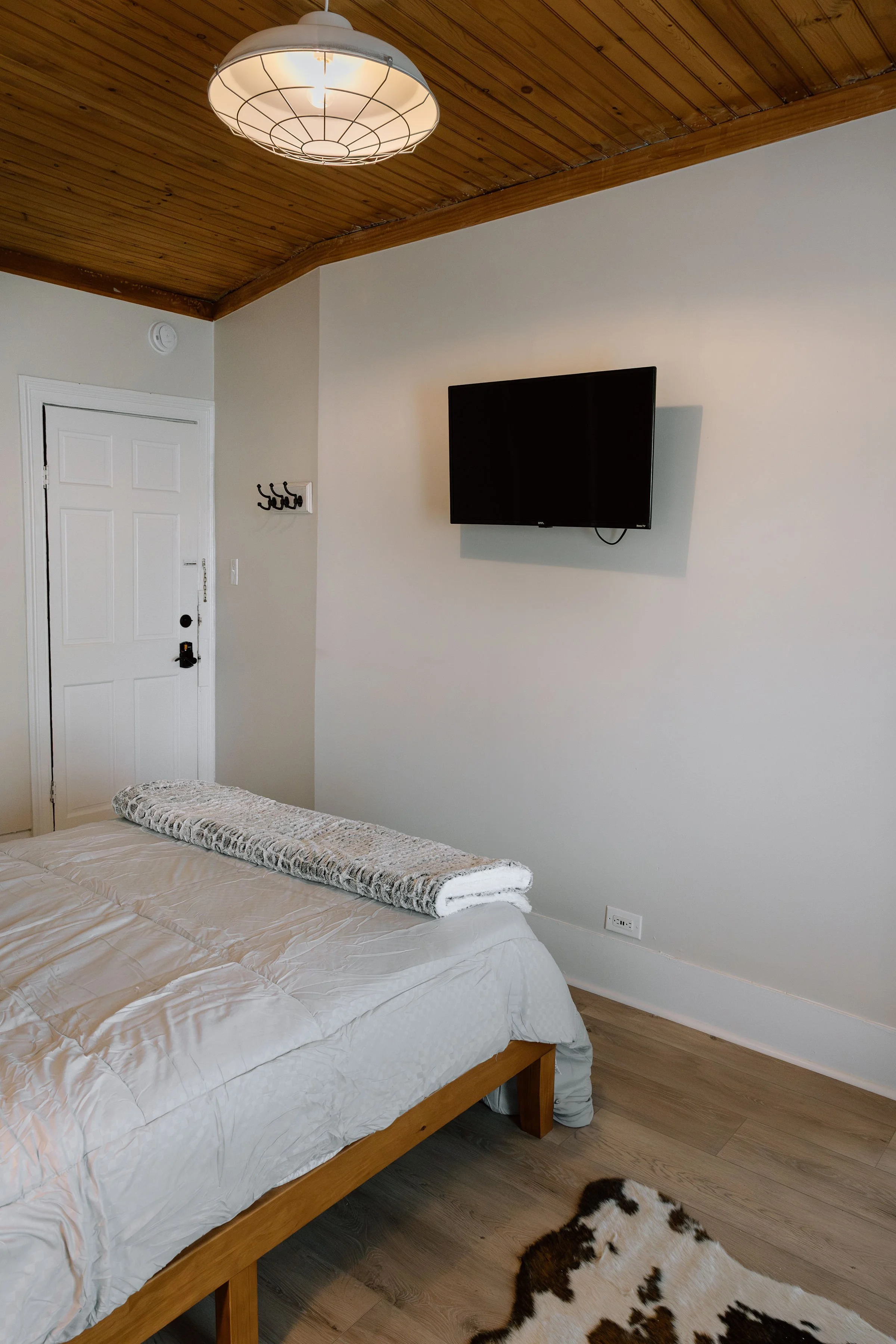 Lodging — The Historic Dimmick Inn