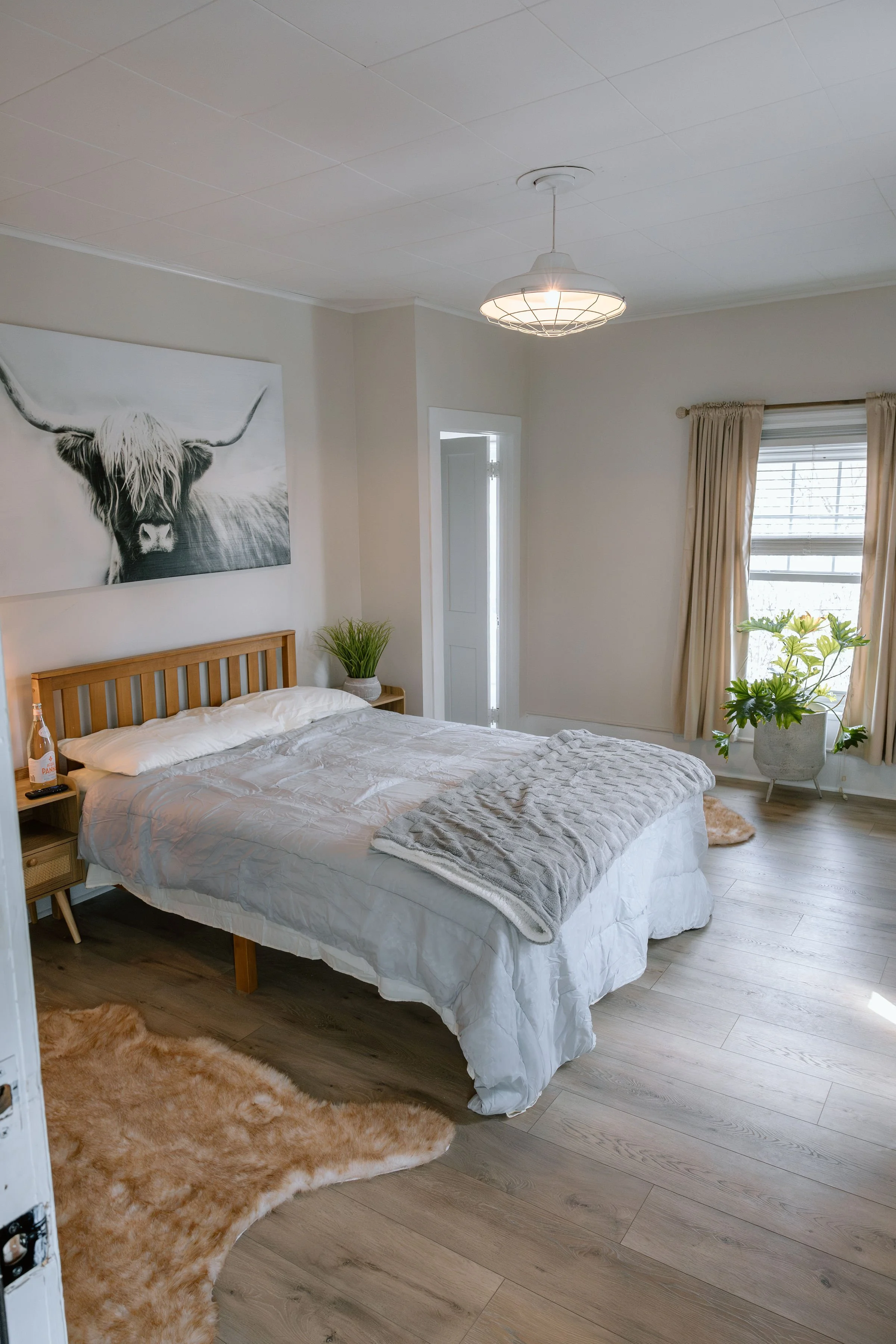 Lodging — The Historic Dimmick Inn