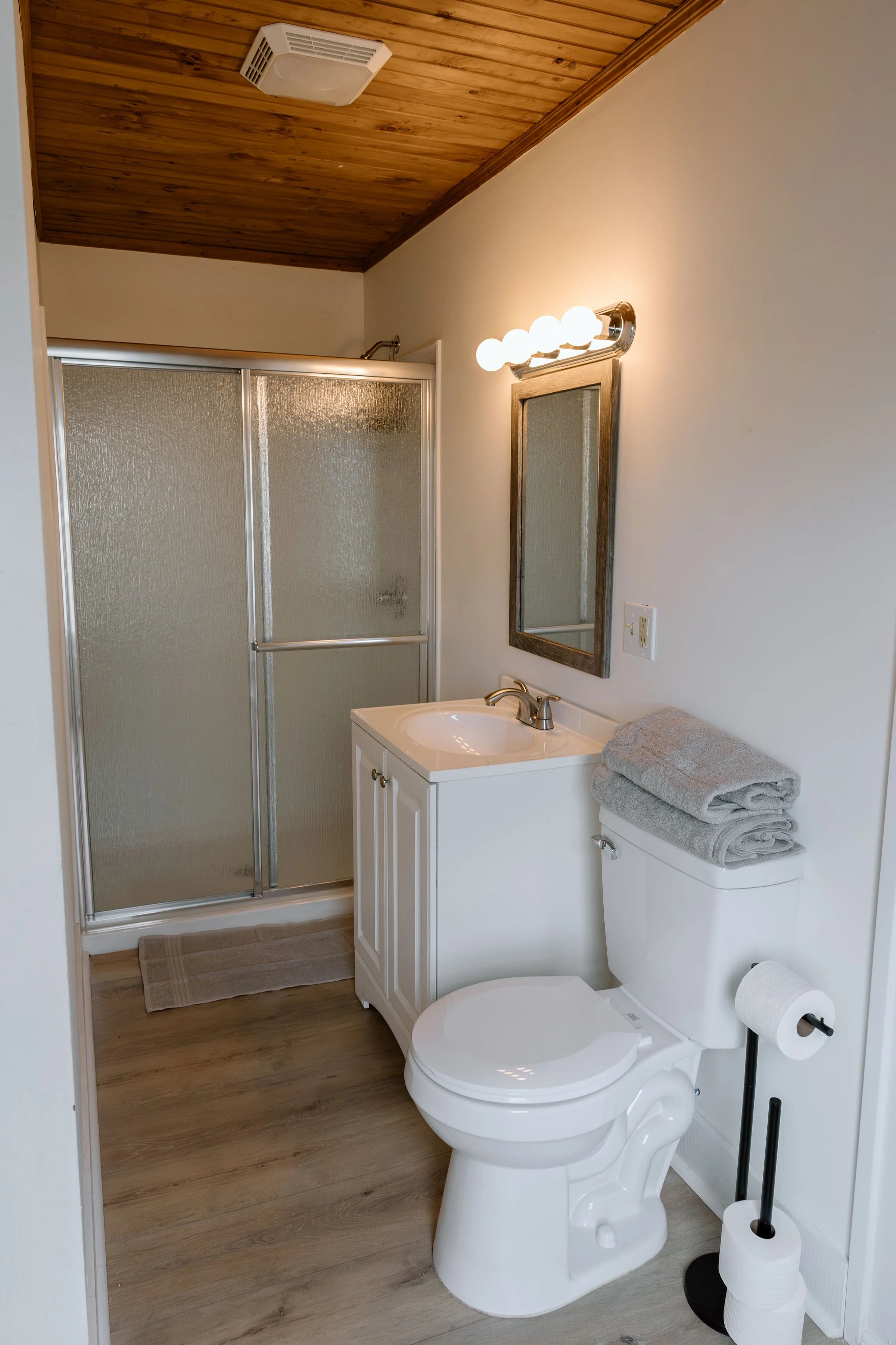Lodging — The Historic Dimmick Inn