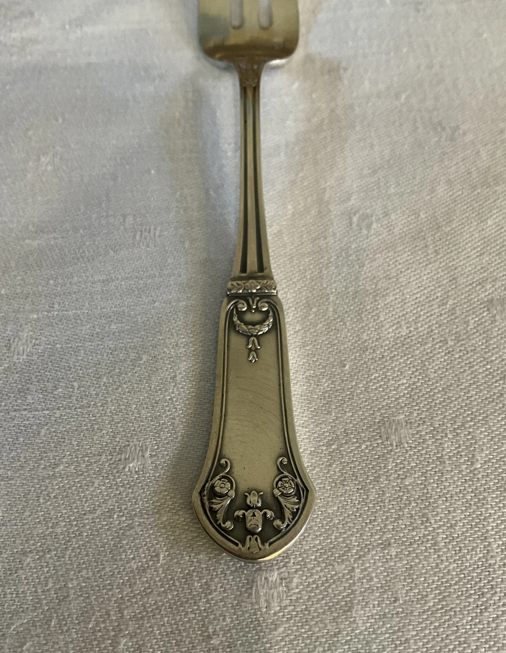 Setting the Sensational Table — Lucullus Antiques