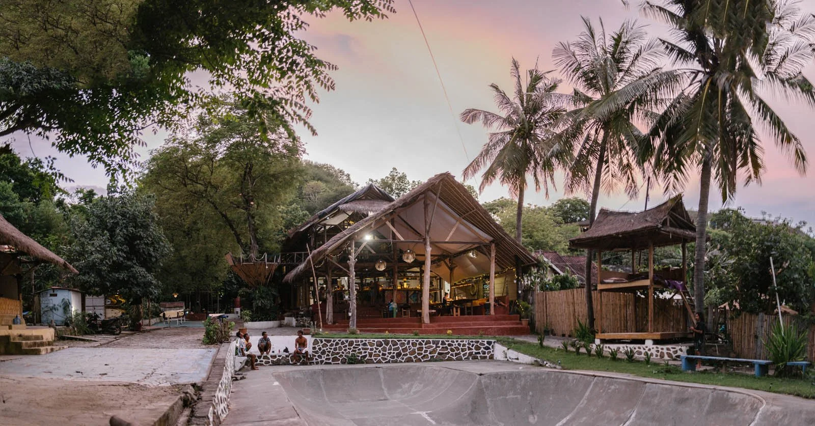 ACCOMODATION — Surf Camp Lombok