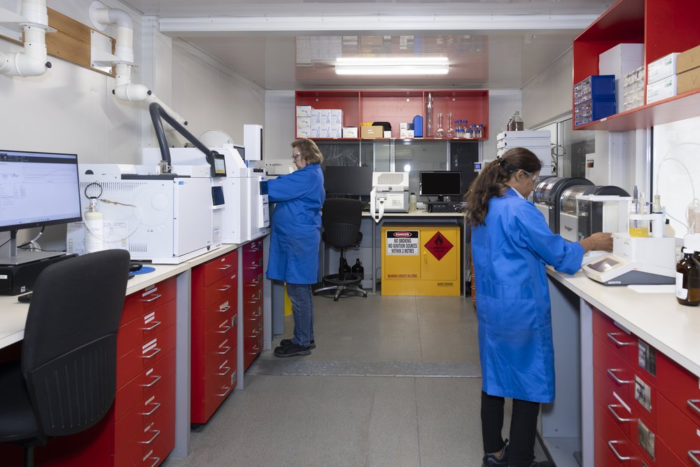 Transformer Oil Testing Laboratory | machinemonitor® Electrical Asset ...