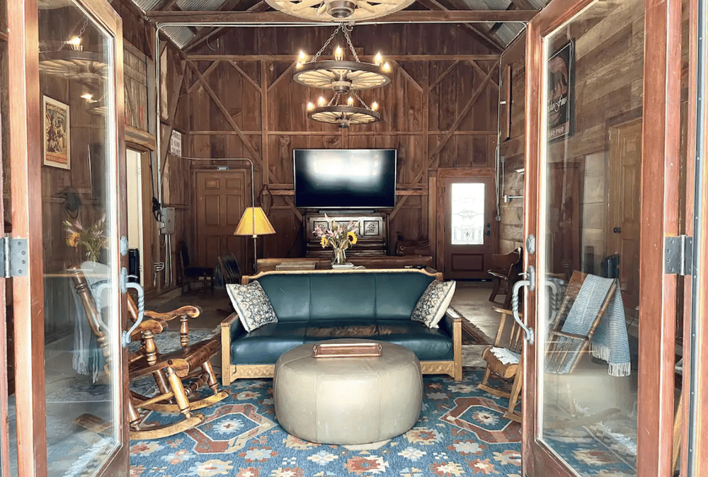 Authentic Barnhouse - Airbnb — Willow Creek Ranch