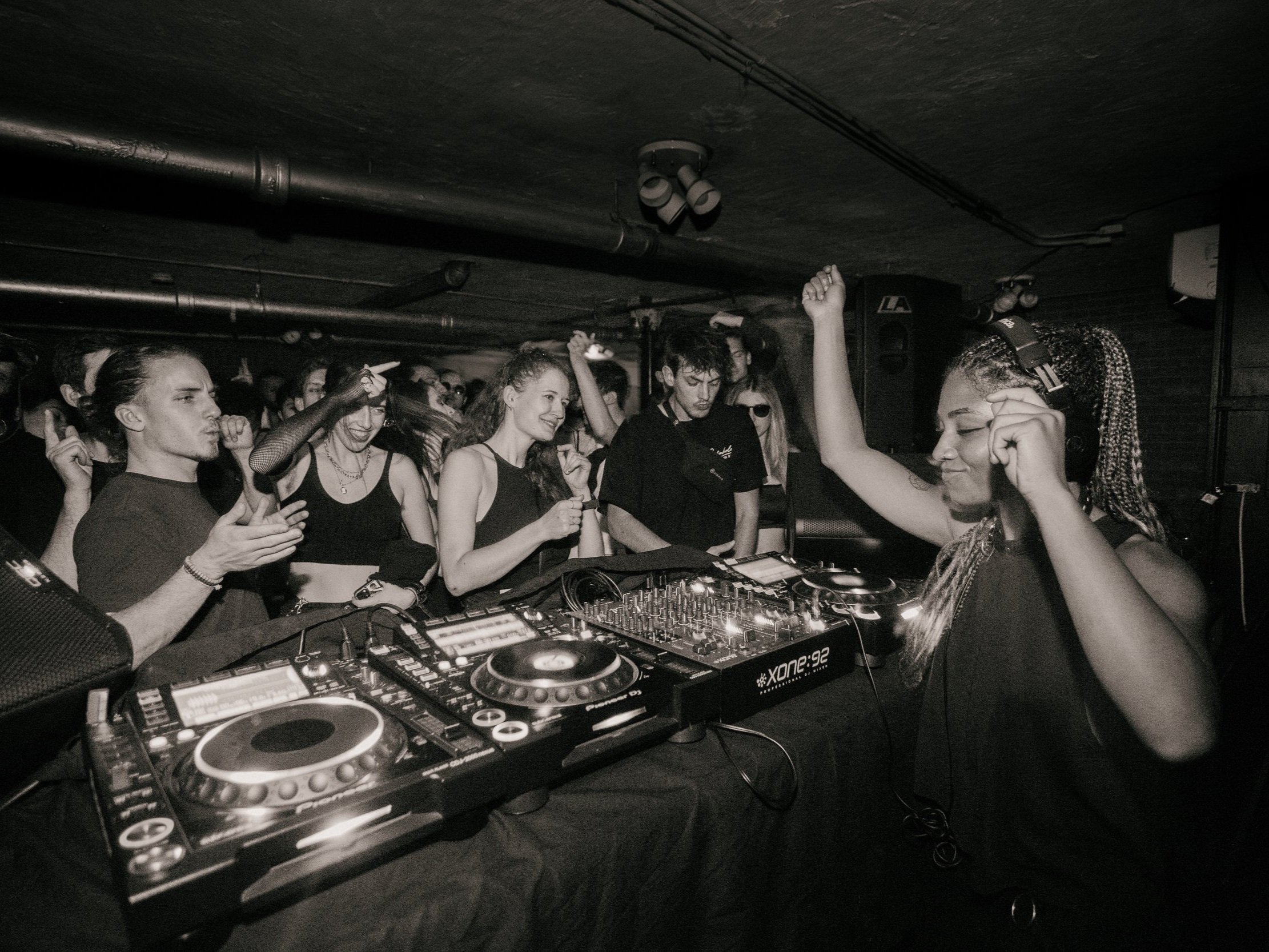 ARTIST BIO — KYRUH