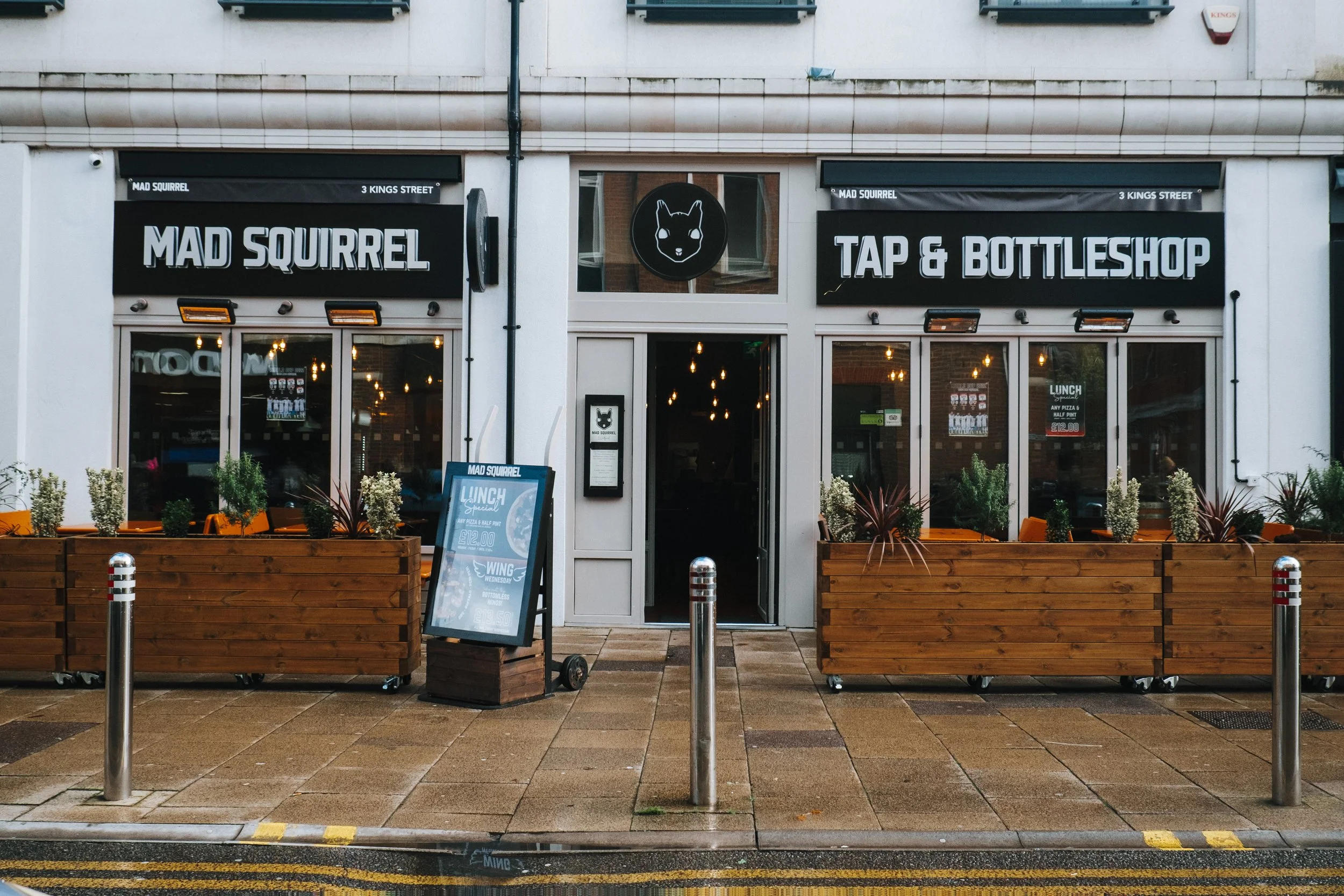 MAD SQUIRREL WATFORD TAPROOM Craft beer taproom, serving artisan pizza ...