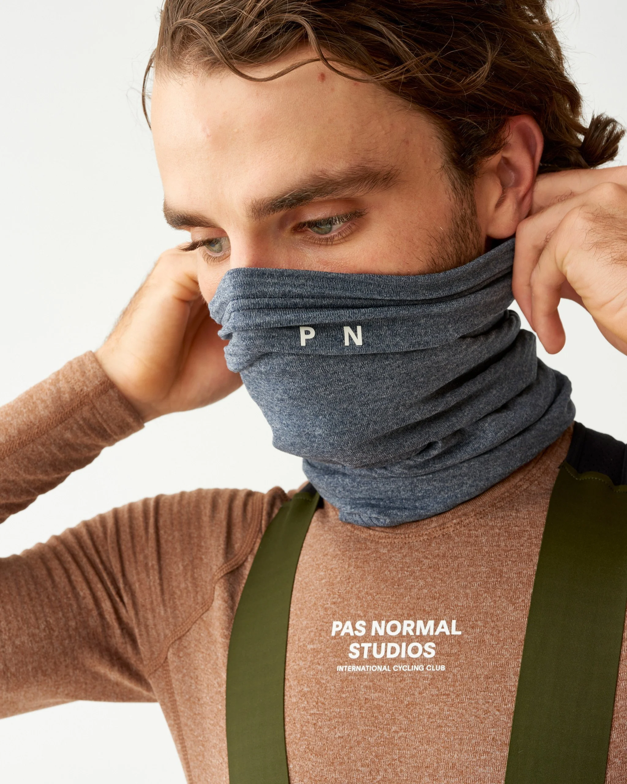 PNS NORMAL STUDIOS Logo Bidon Light Olive — Cycle Store Zurich