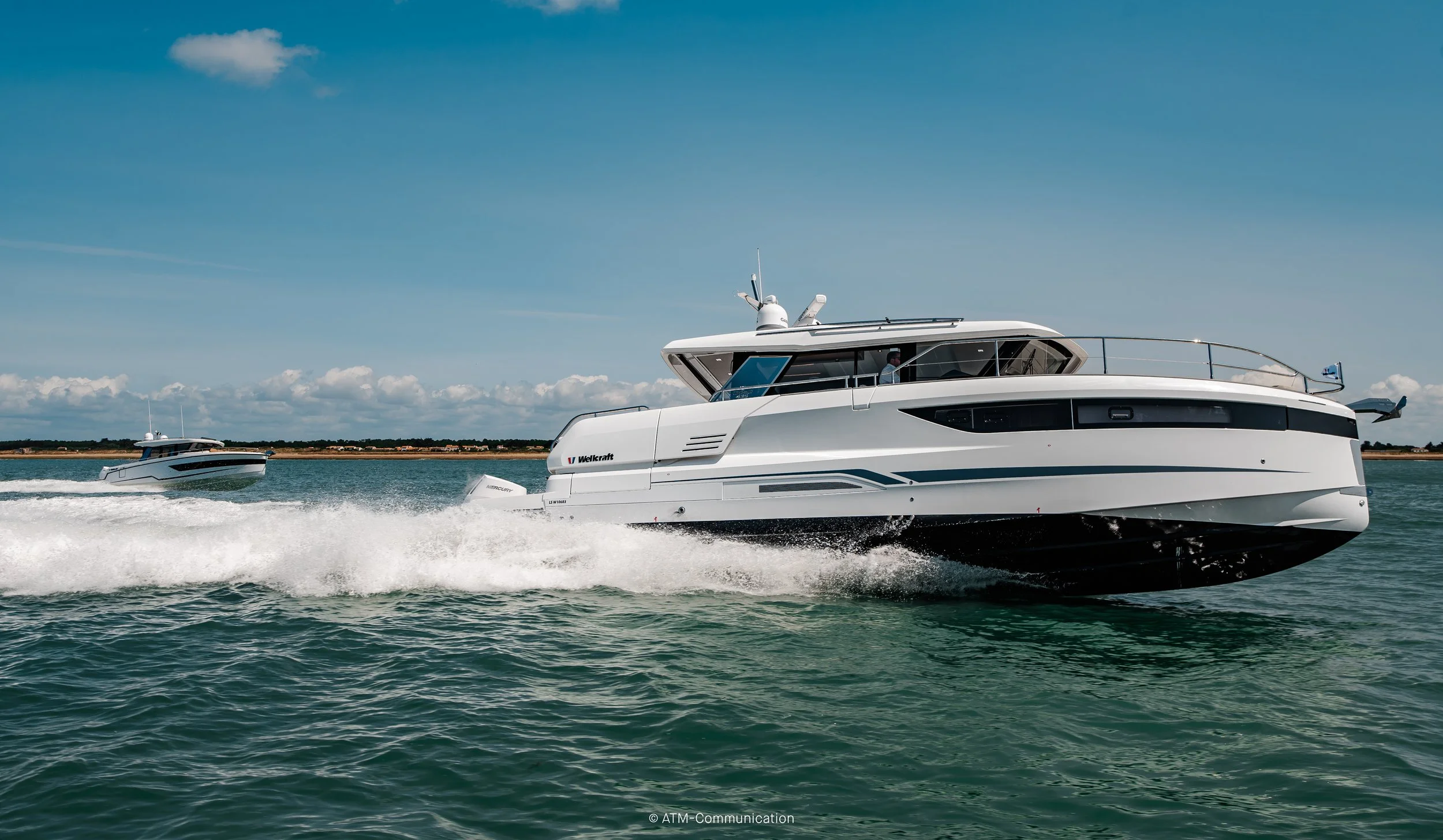 WellCraft 435 - Reveal — ATM COMMUNICATION