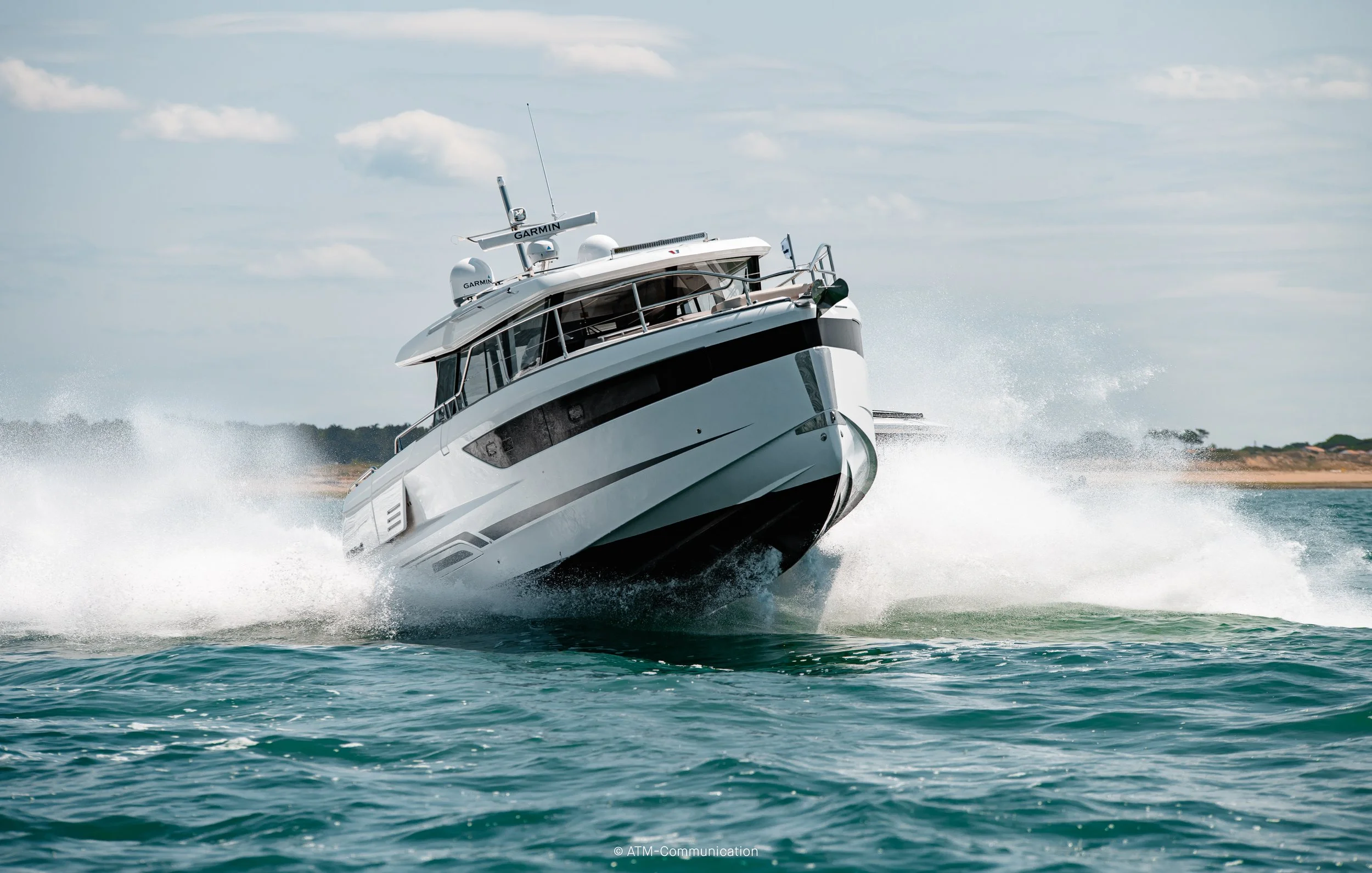 WellCraft 435 - Reveal — ATM COMMUNICATION