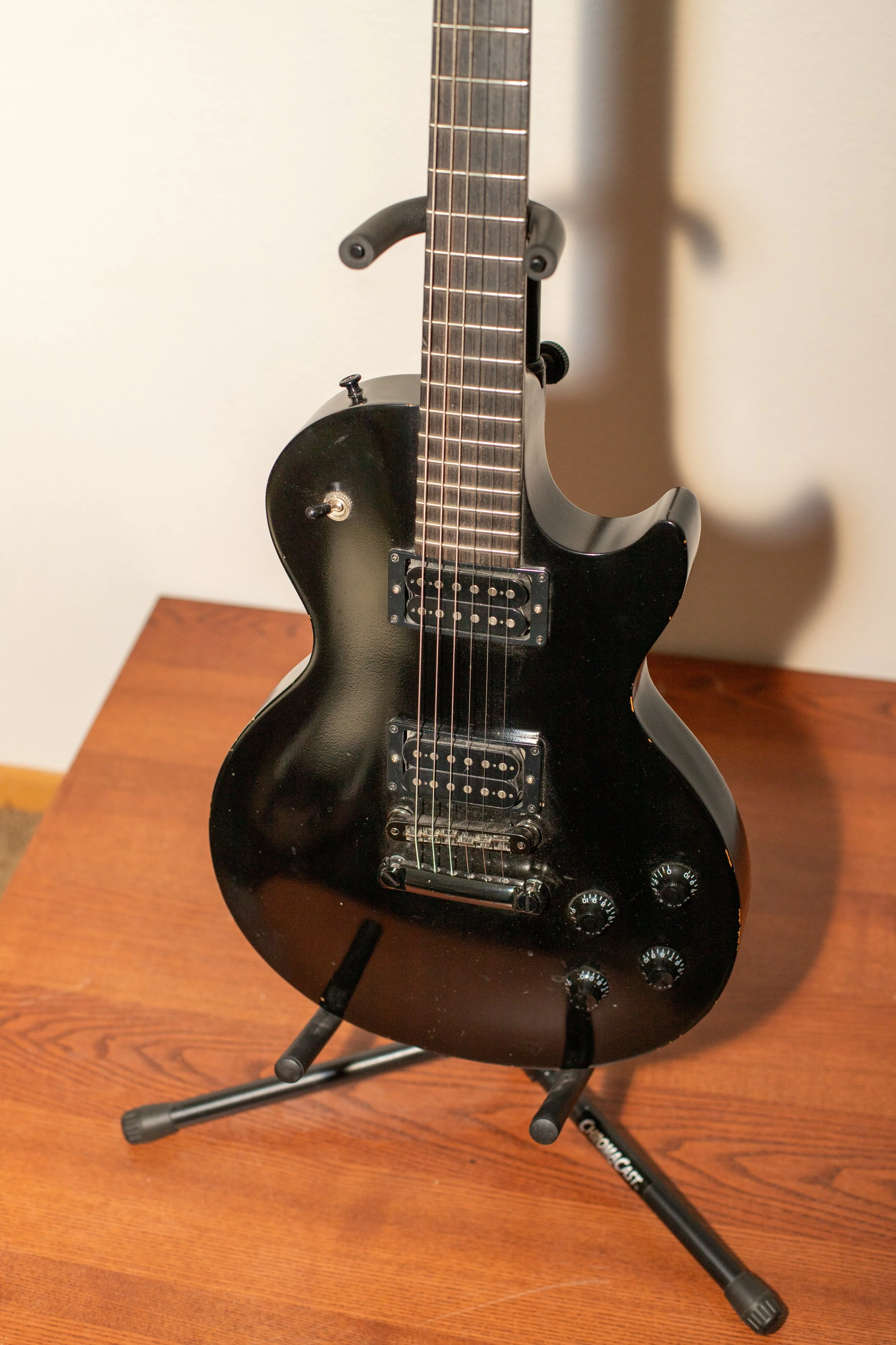 Gibson gothic morte — COMBAT READY ART