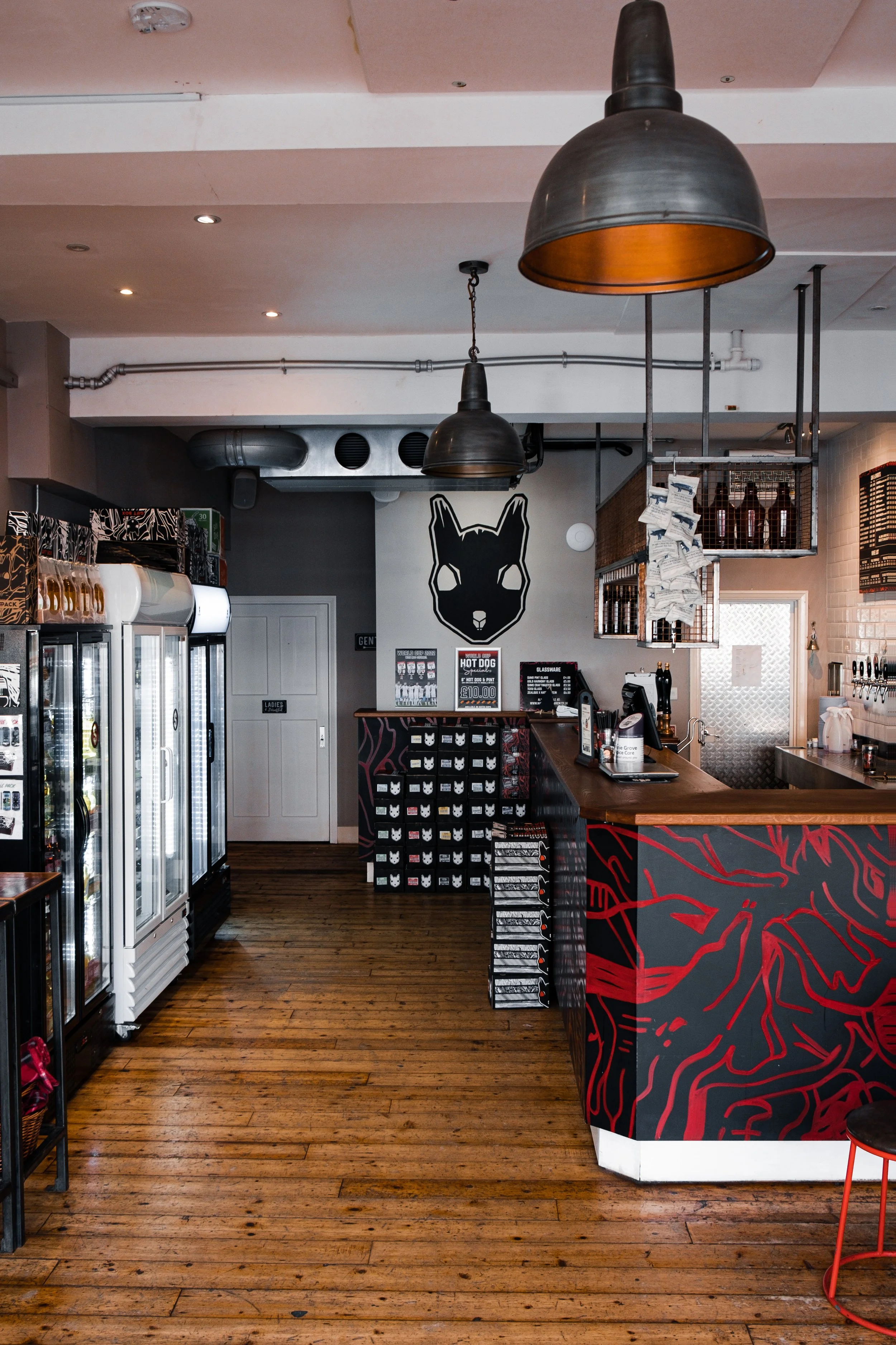 MAD SQUIRREL AMERSHAM TAPROOM - Craft beer & Pizza