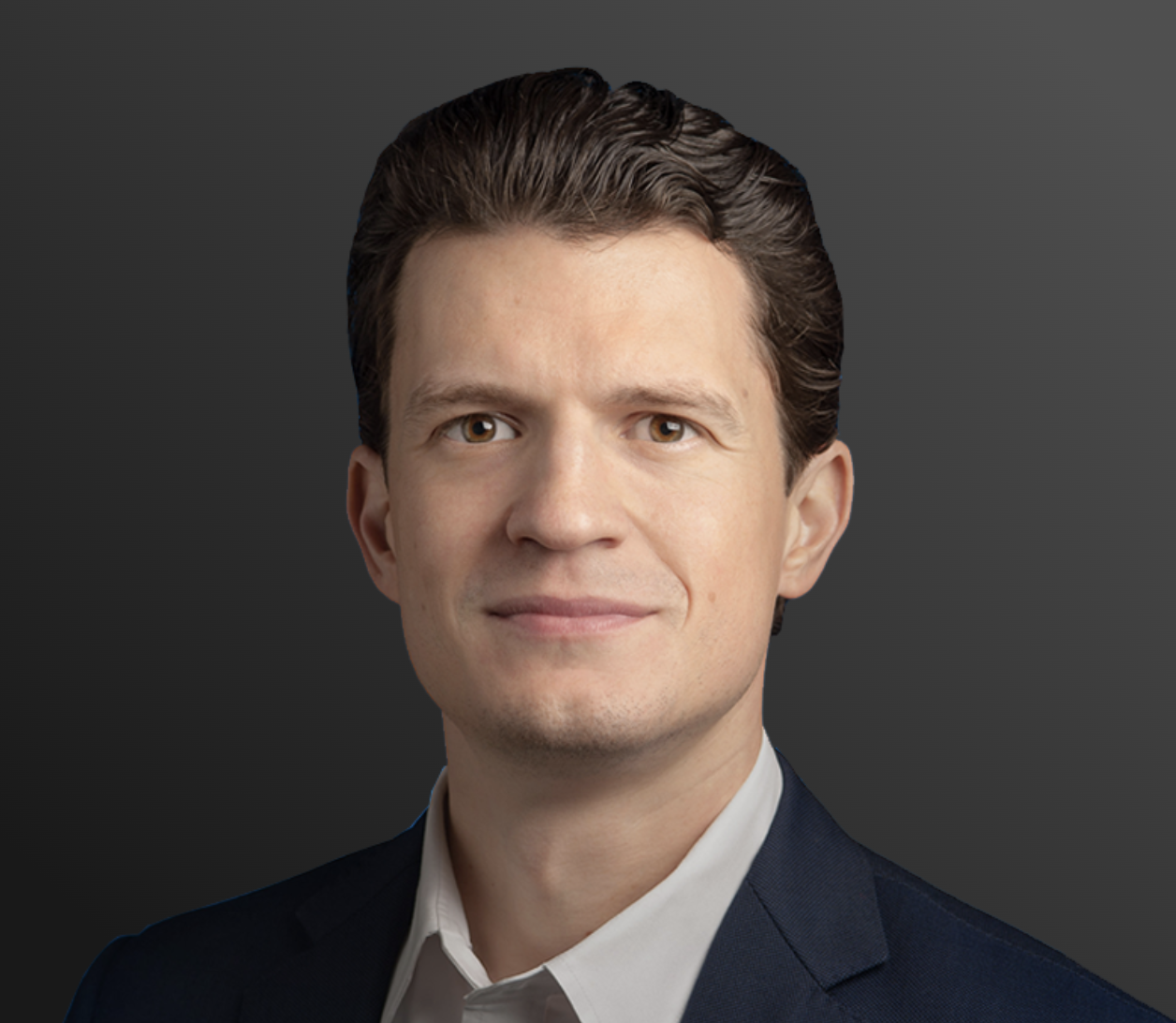 Neil Hoyne — About