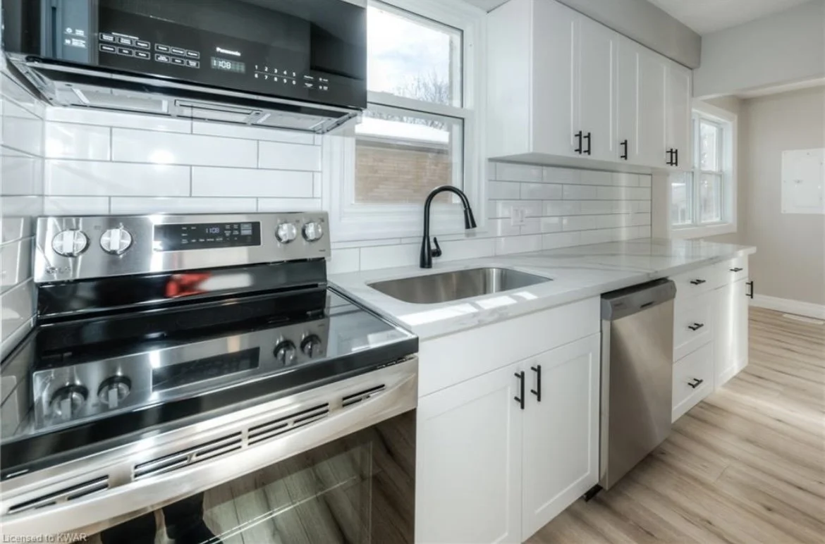 Kitchen Renovations Kitchener — D&M Craftsmen