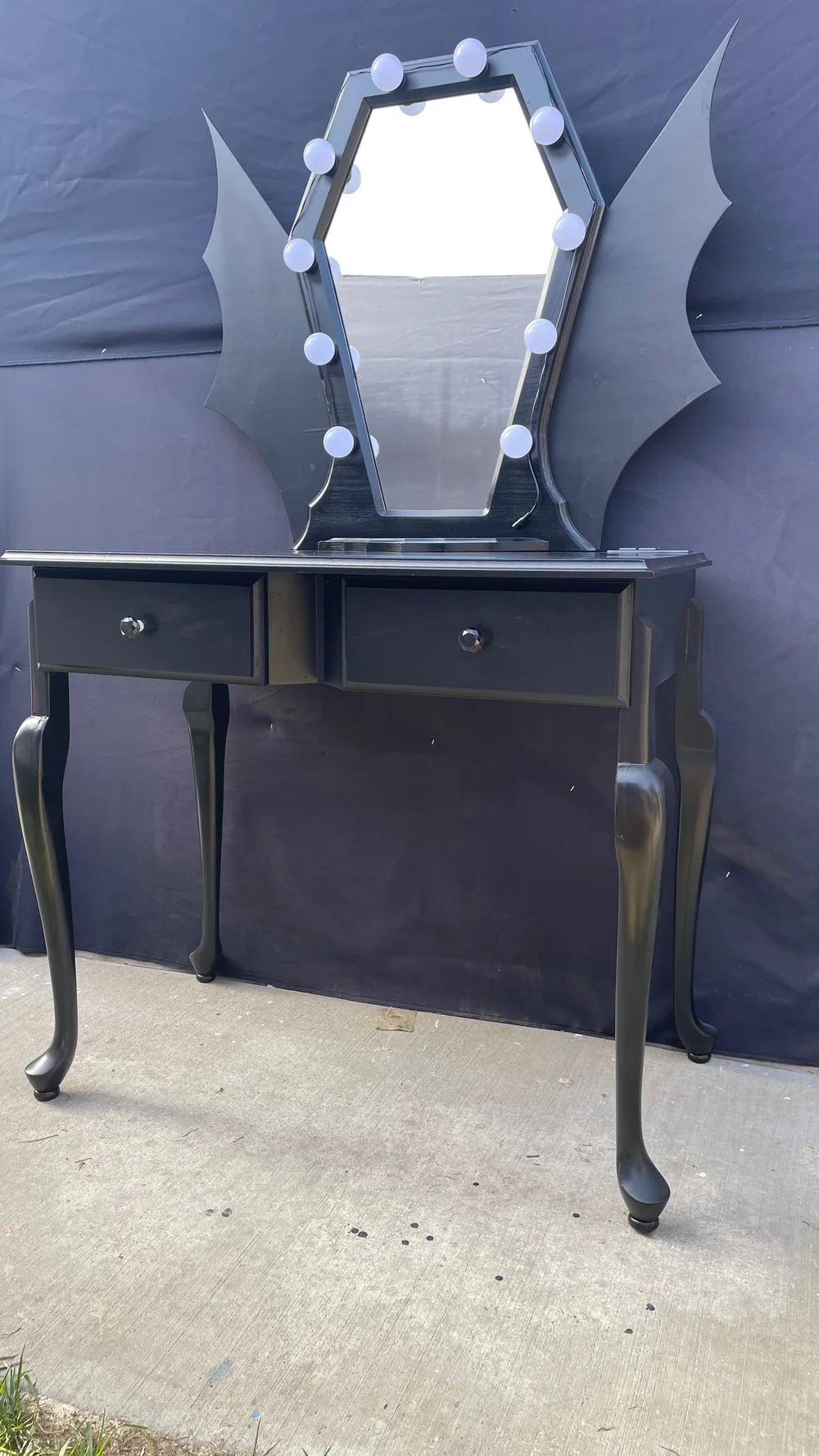 Small Gothic Vanity (Black Widow Compact) — Home