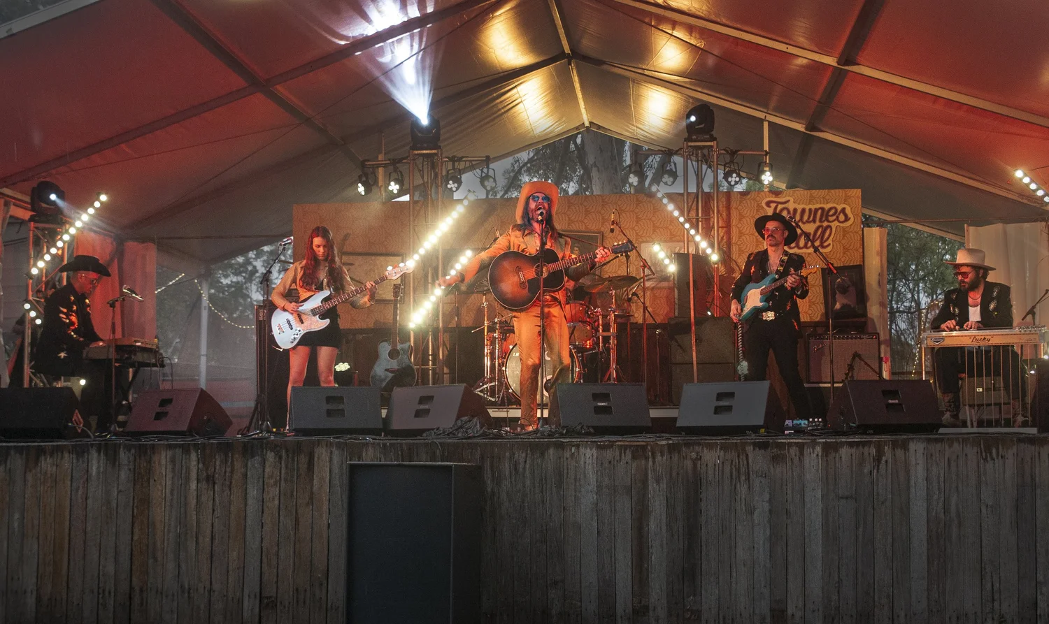 Dashville Skyline - alt-country music festival. Markets, live music ...