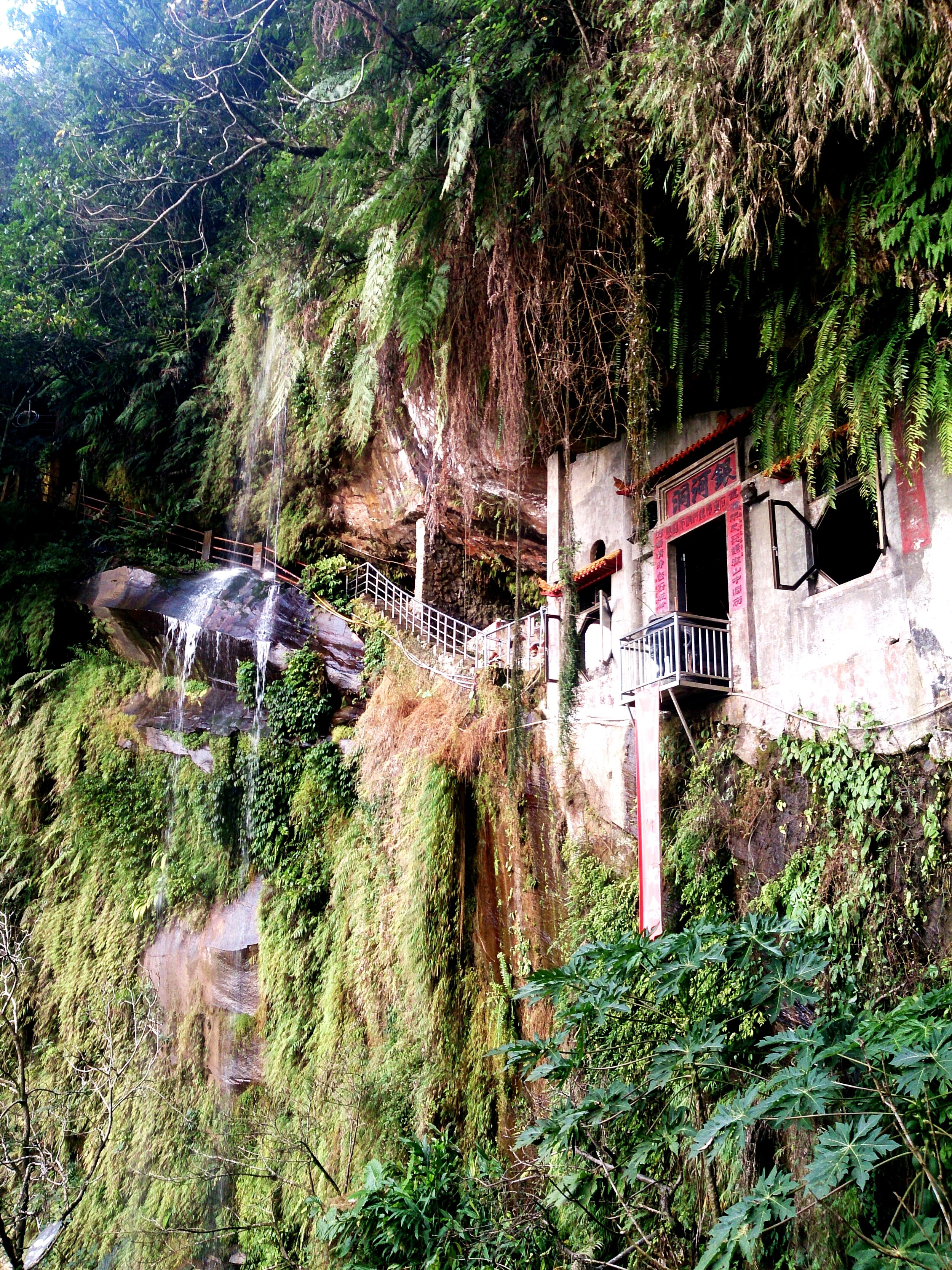 Yinhe Cave Temple (銀河洞) — Tom Rook Art