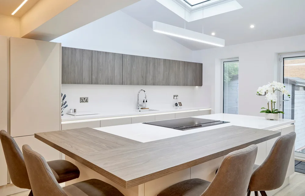 Contemporary Kitchens - Porter H-Line in Cashmere & Fleetwood Graphite ...