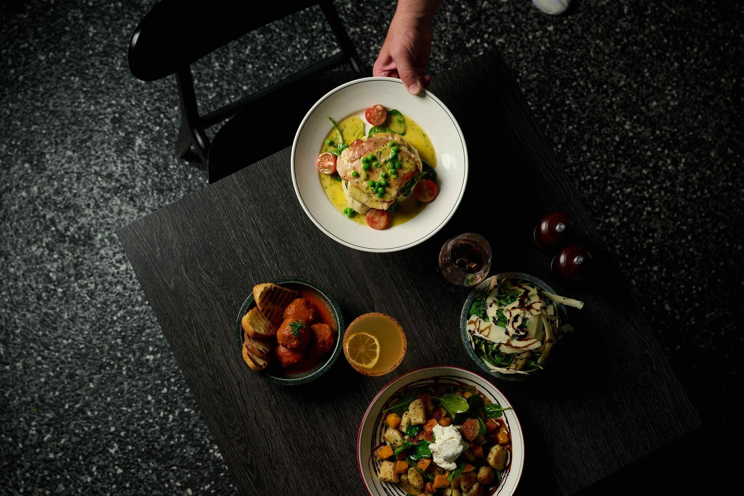 Gallery — Hugo Dining