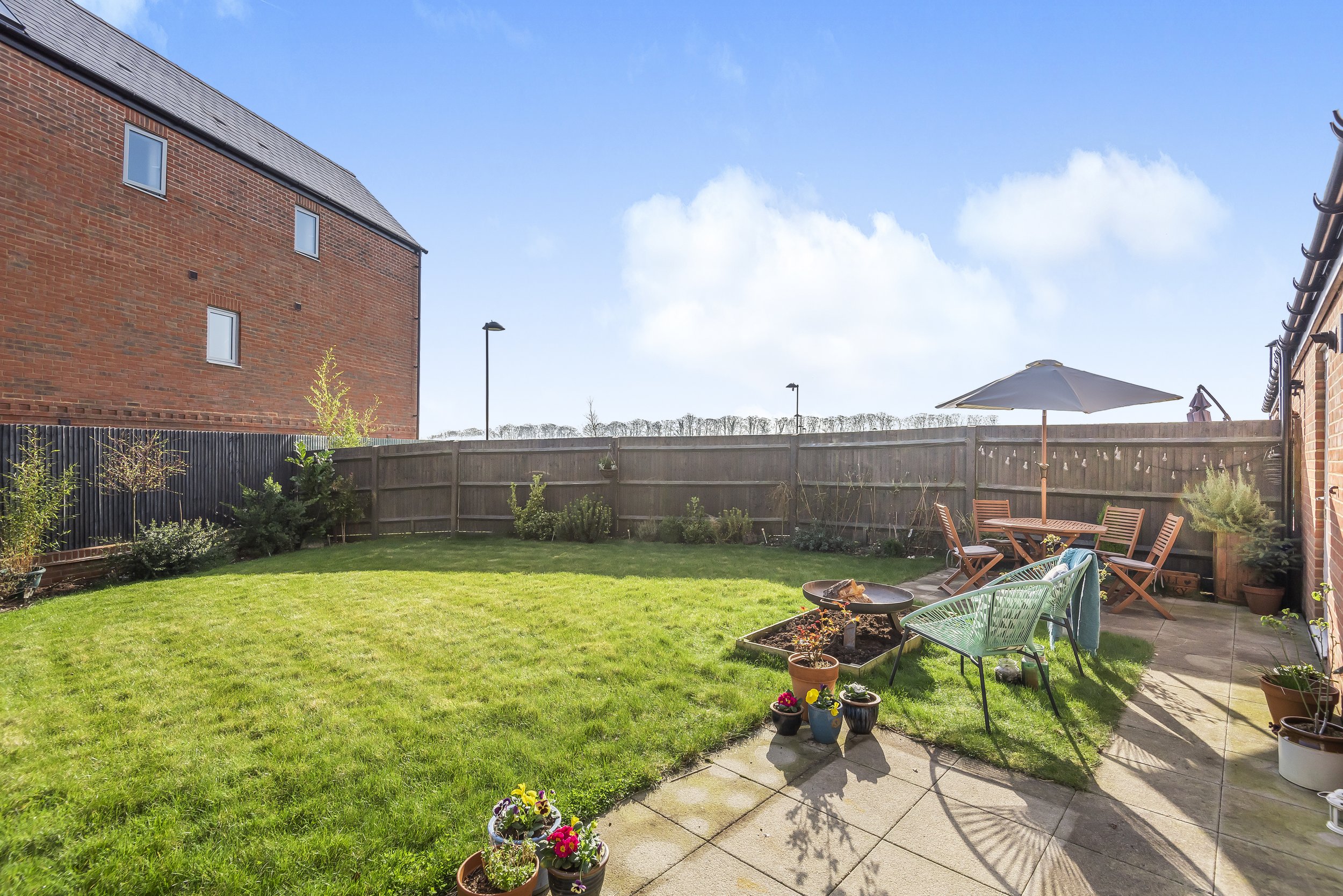 Dybles | Wakelin Gardens