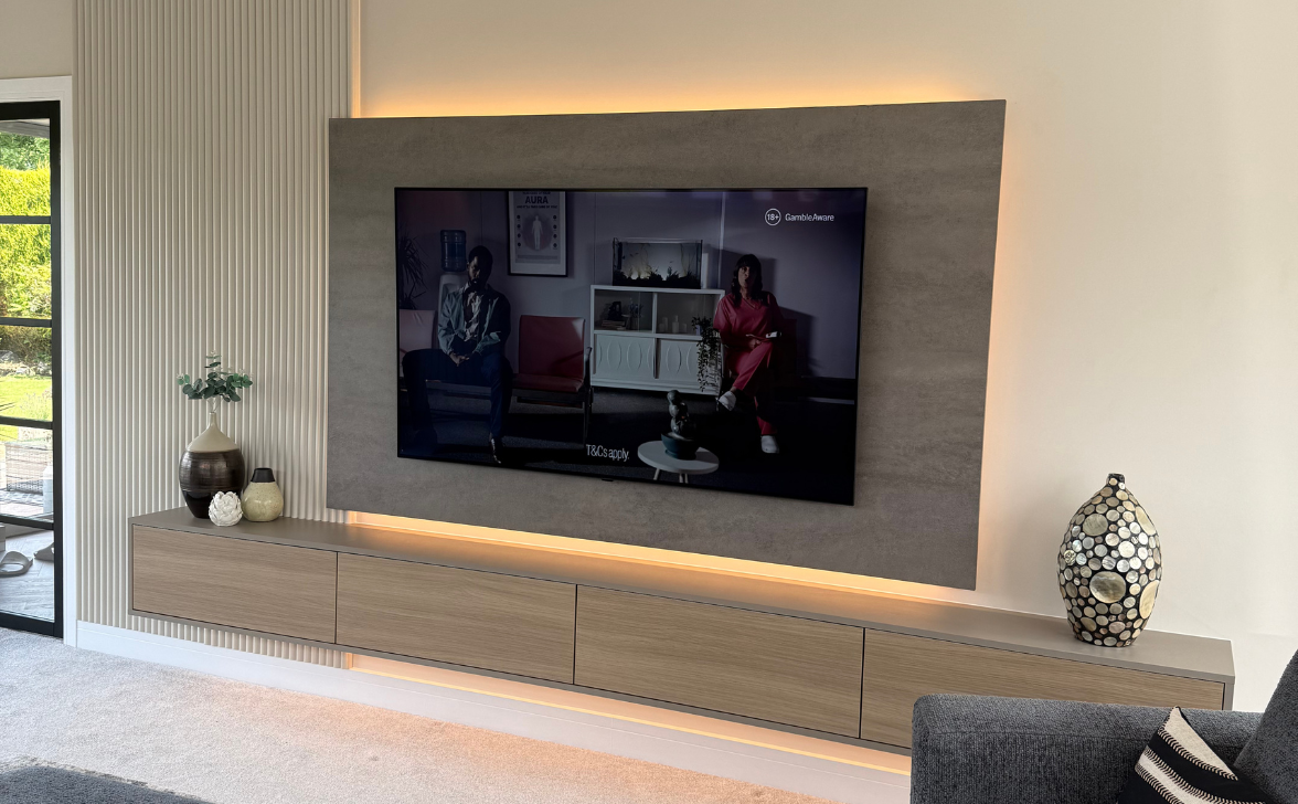 Christopher Leslie Bespoke: Luxury Fitted & Freestanding Furniture UK