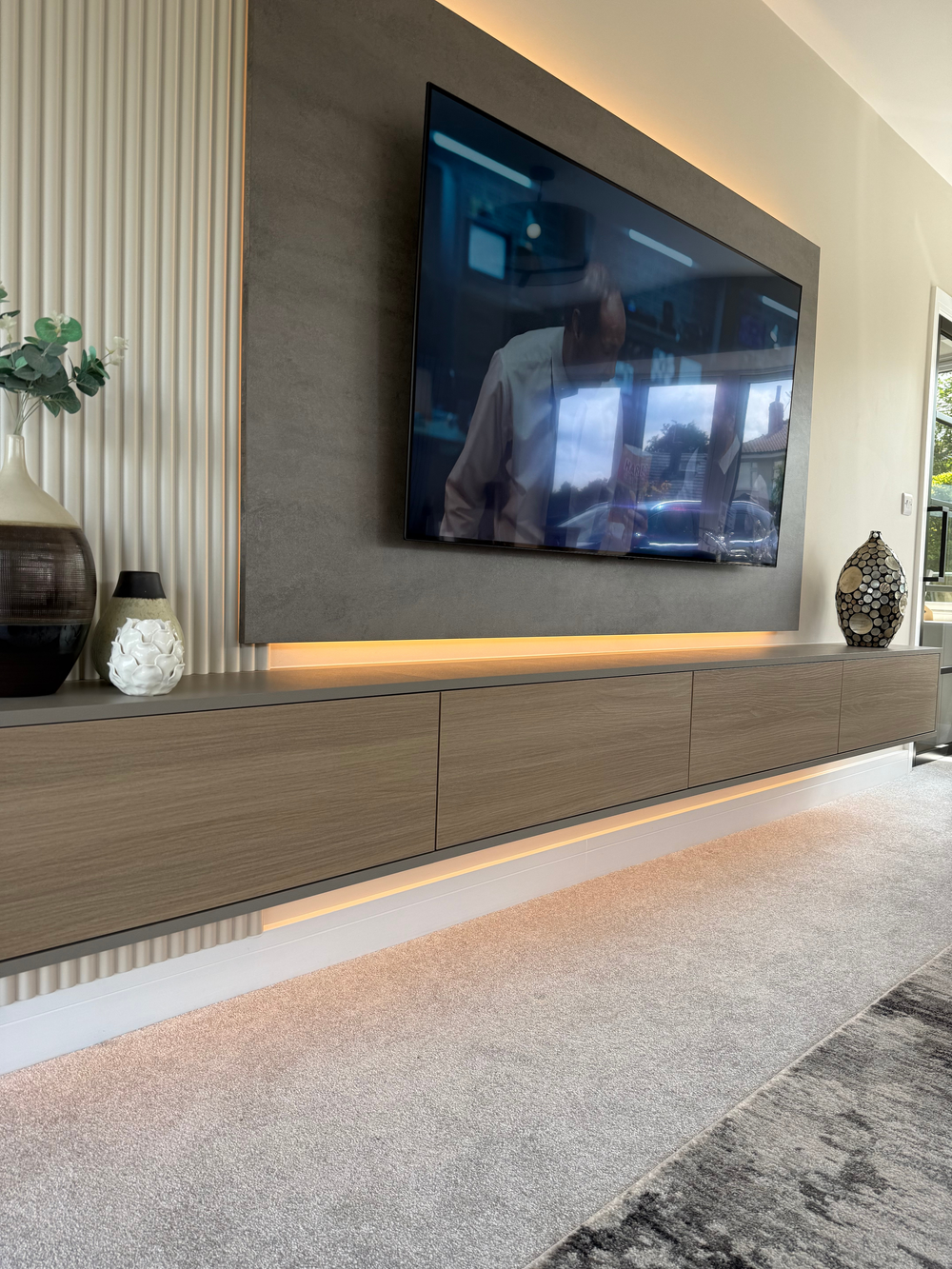 Christopher Leslie Bespoke: Luxury Fitted & Freestanding Furniture UK