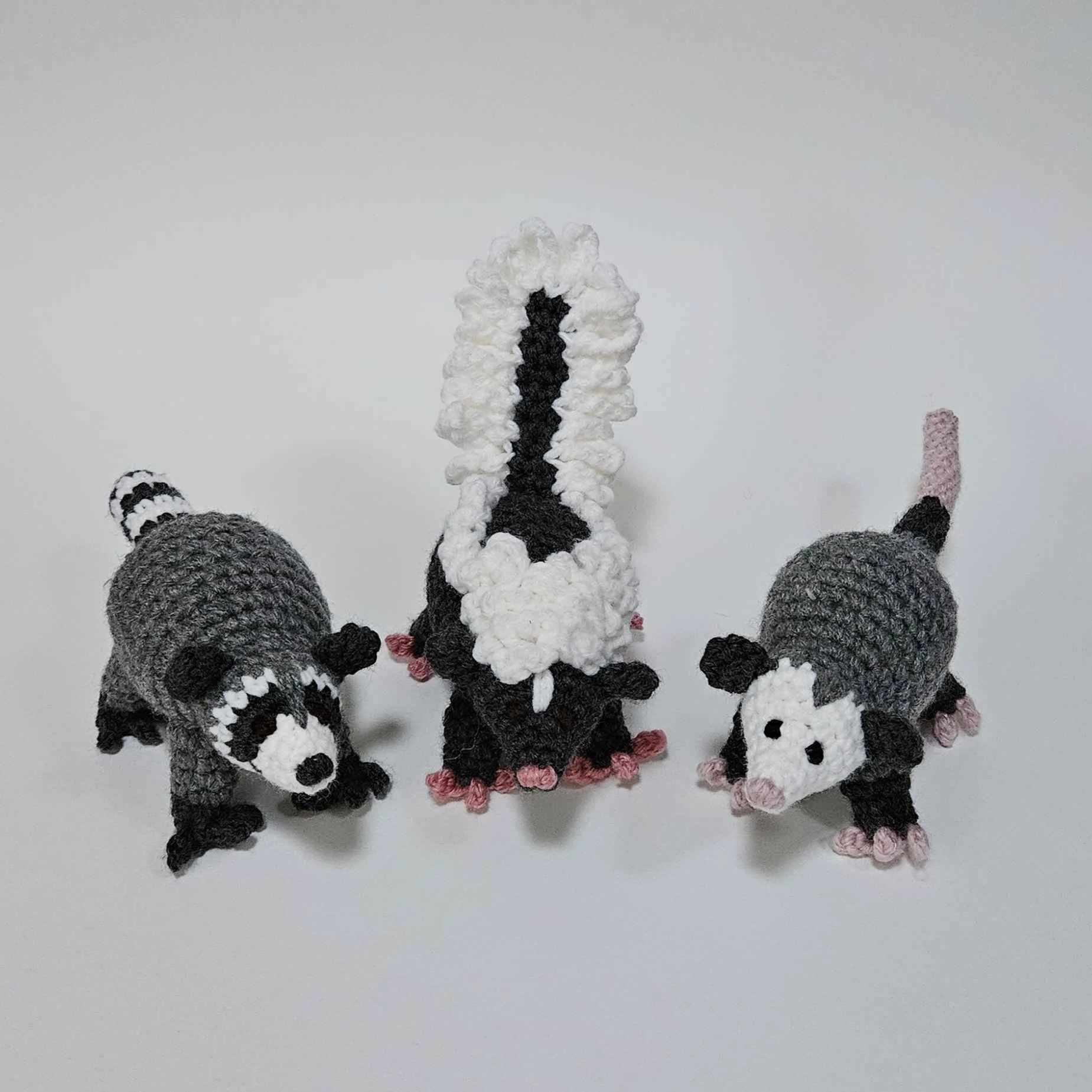 Skunk Crochet Pattern — Nichet Crochet