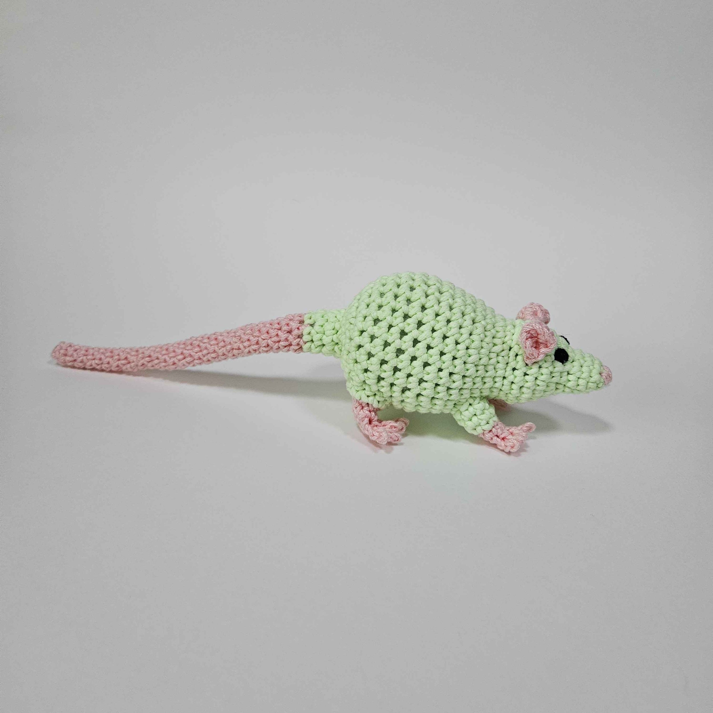 Does this Yarn *Actually* Glow in the Dark? — Nichet Crochet