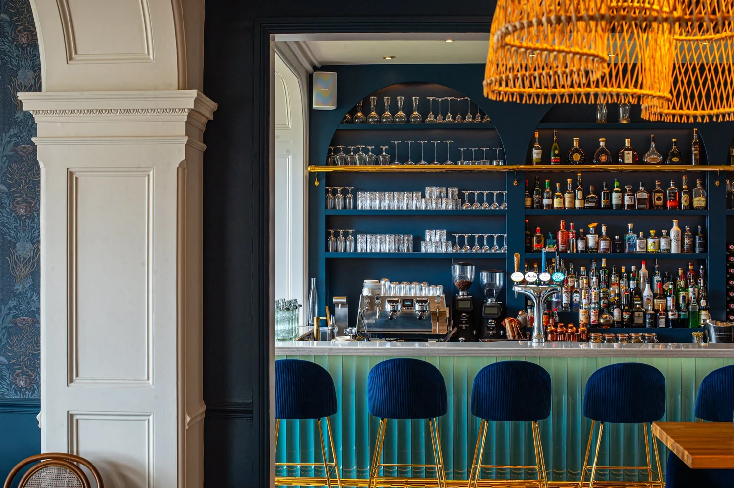 RT Café Grill | Savor Island Flavors — Chef Robert Thompson | RT Cafe ...