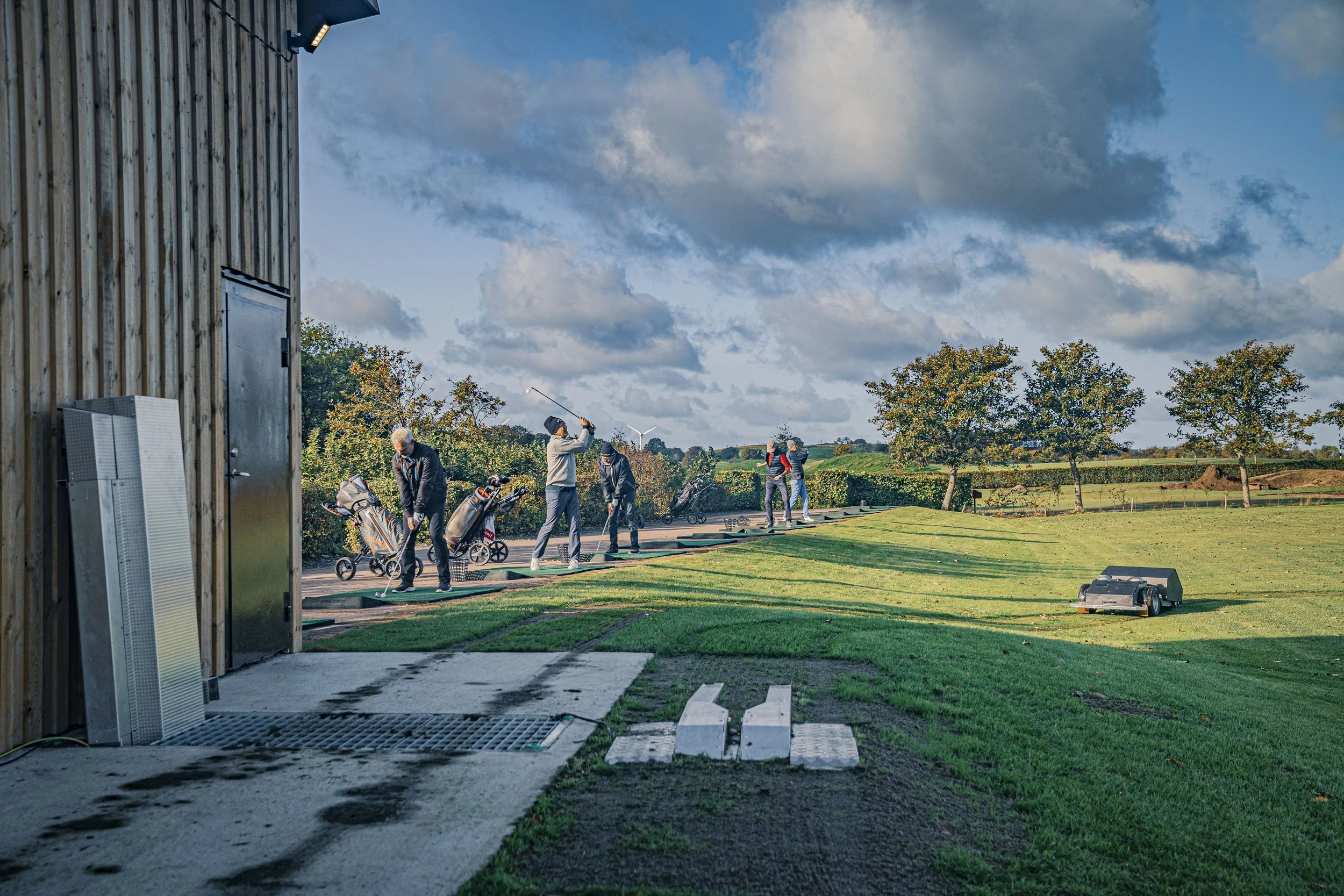 New generation of autonomous driving range picker — Relox Robotics