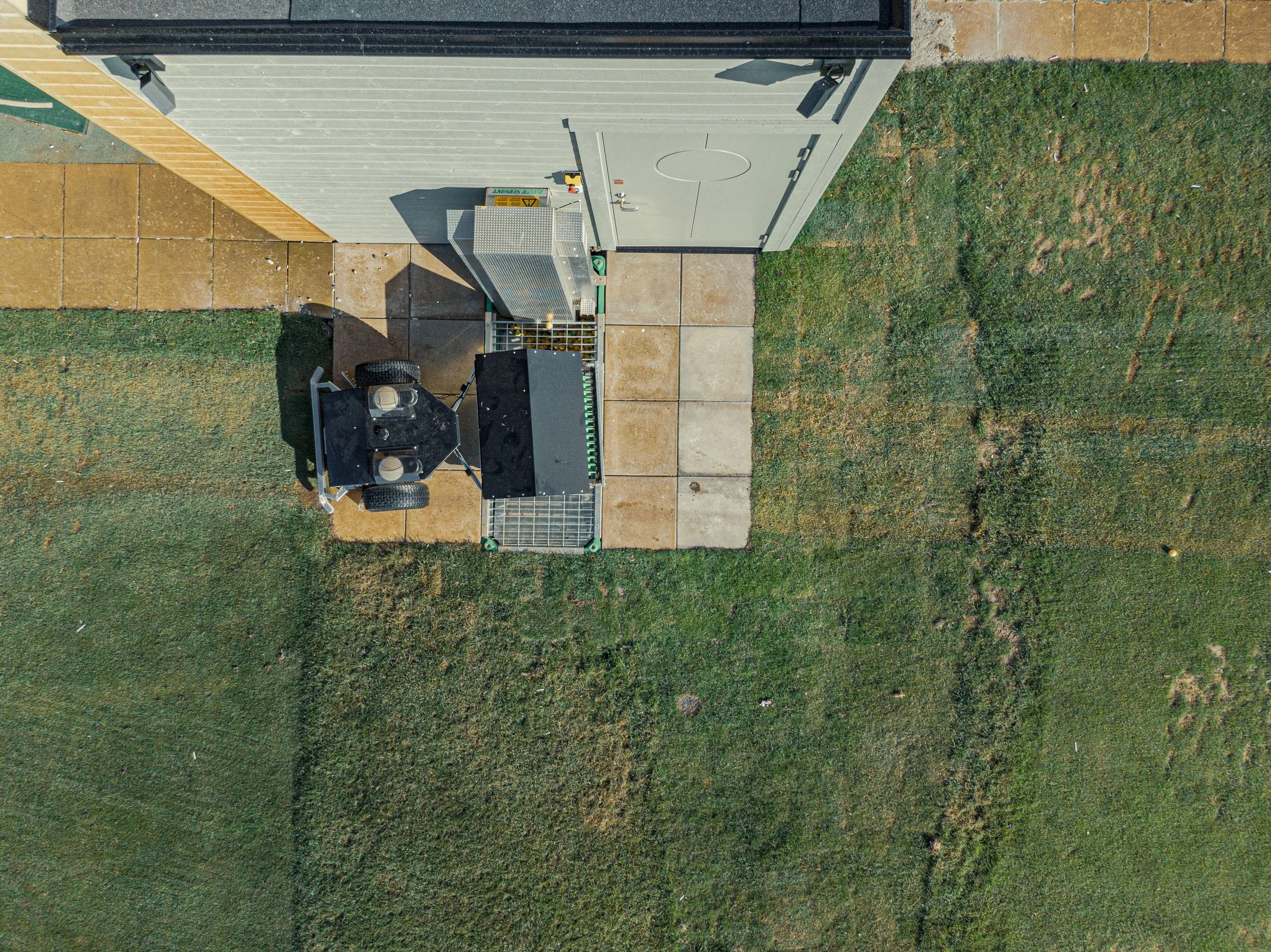 New generation of autonomous driving range picker — Relox Robotics