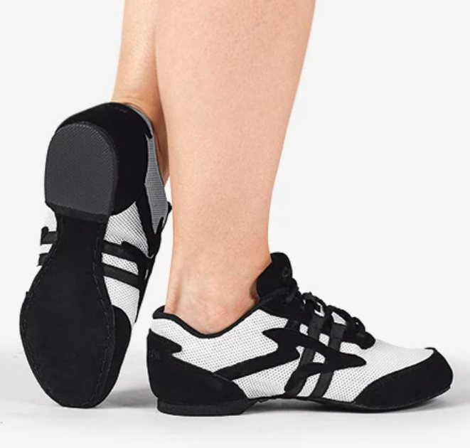 The Best Shoes for Zouk Dancing (For any Budget!) — AmoZouk