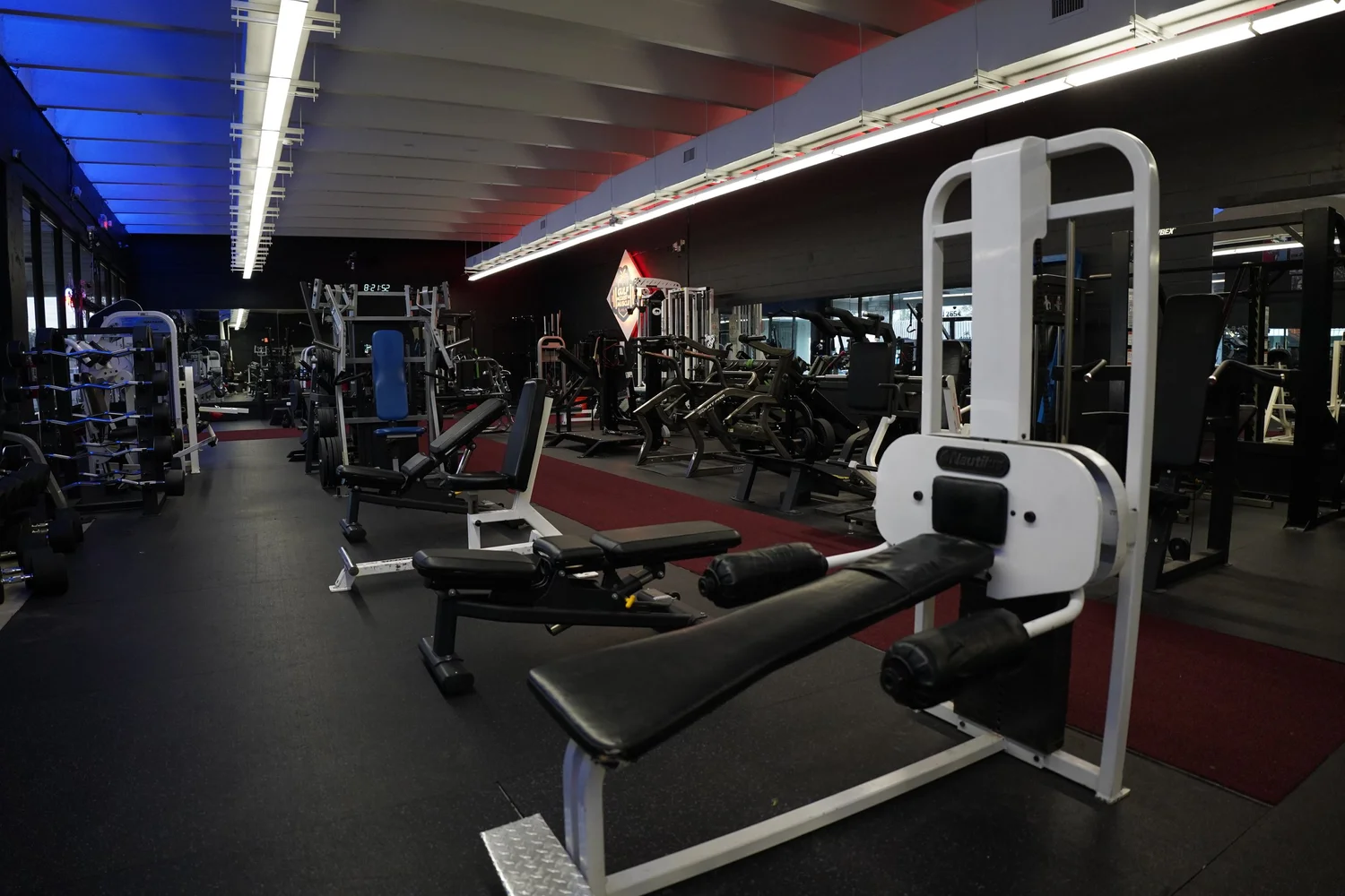 Gulf Coast Muscle Gym - Largo, Florida - 24 Hour Gym