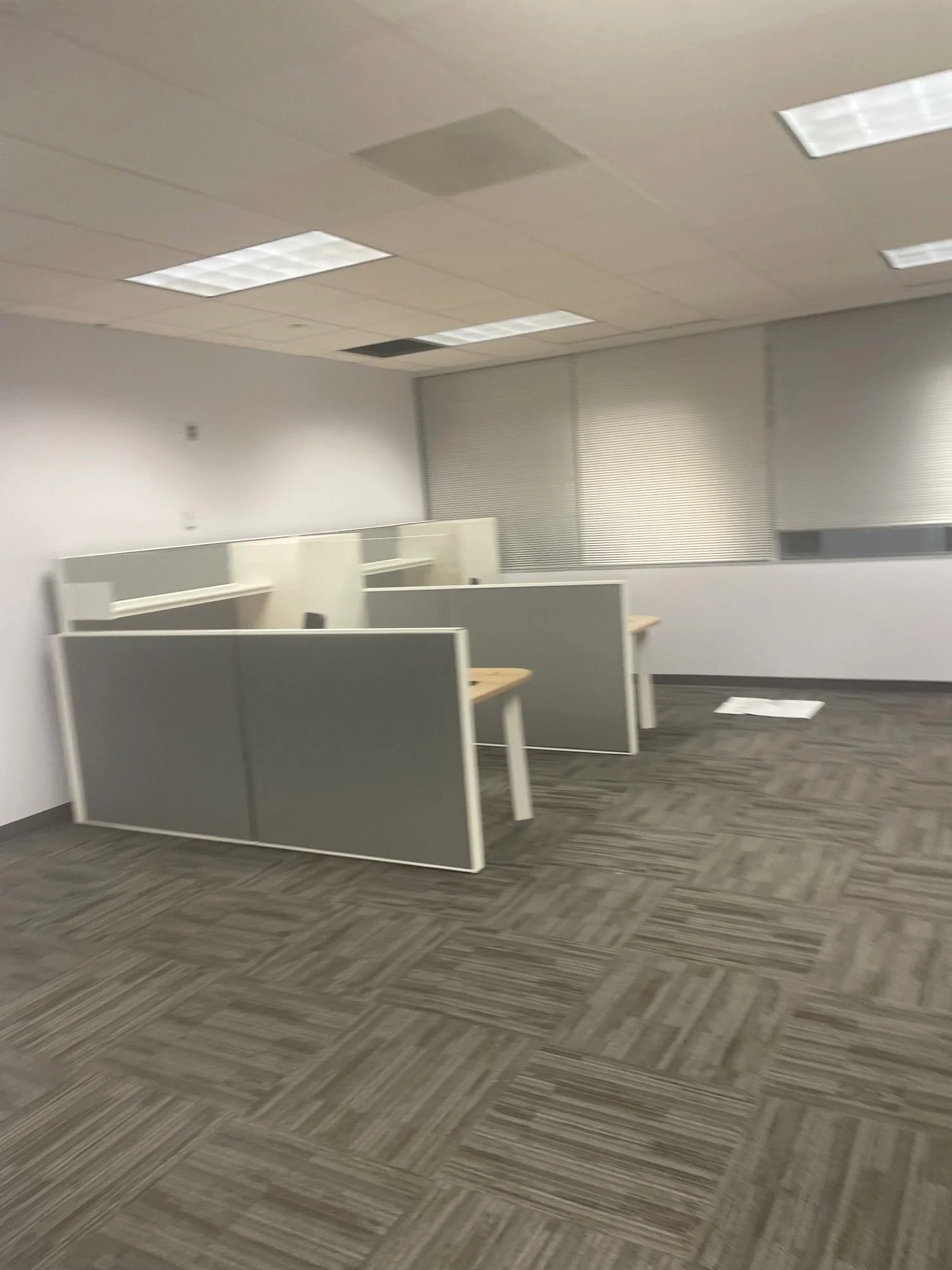 Haworth Compose 6 x 8 Stations with glass — Office Products