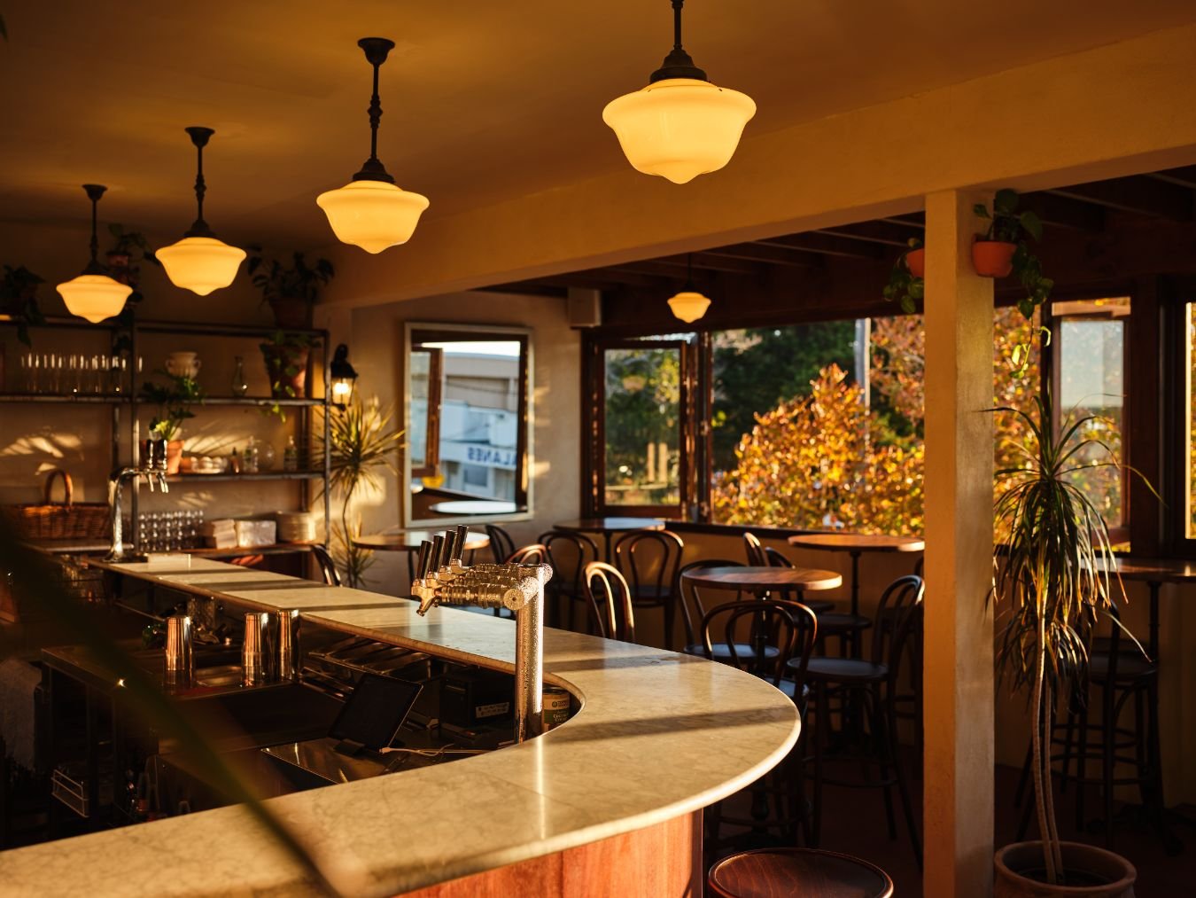 Madalenas Bar — Burgio Construction