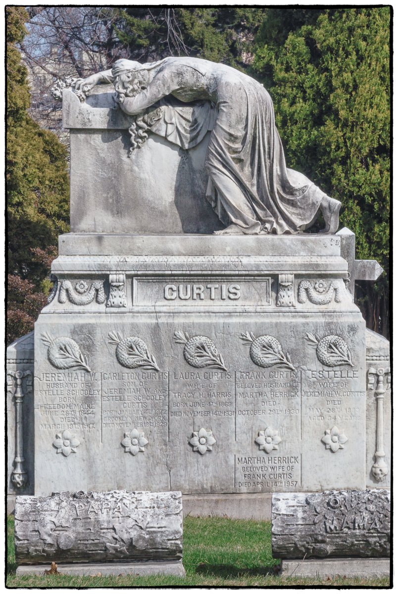 Woodlawn Cemetery — Howard Dale Photography