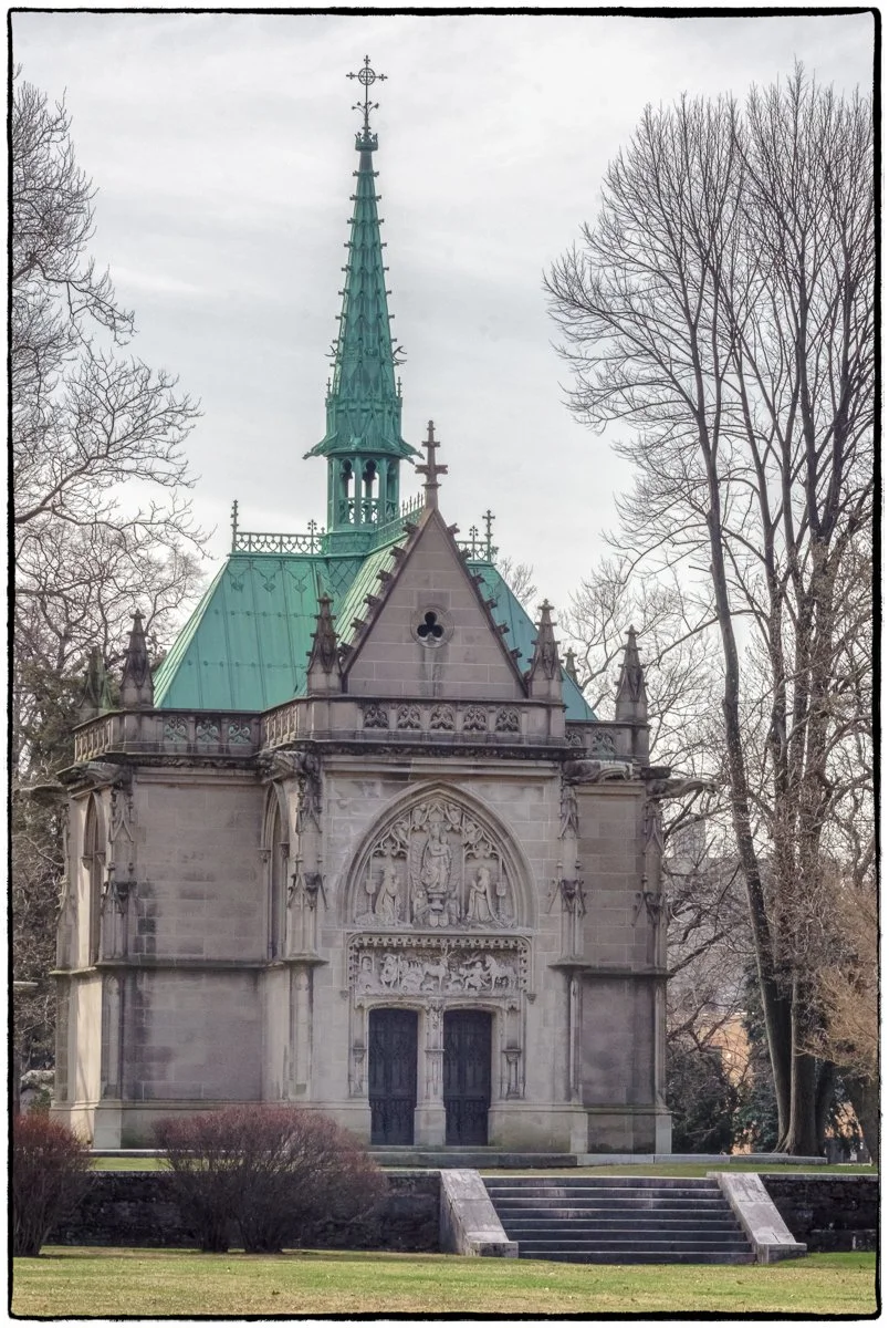 Woodlawn Cemetery — Howard Dale Photography