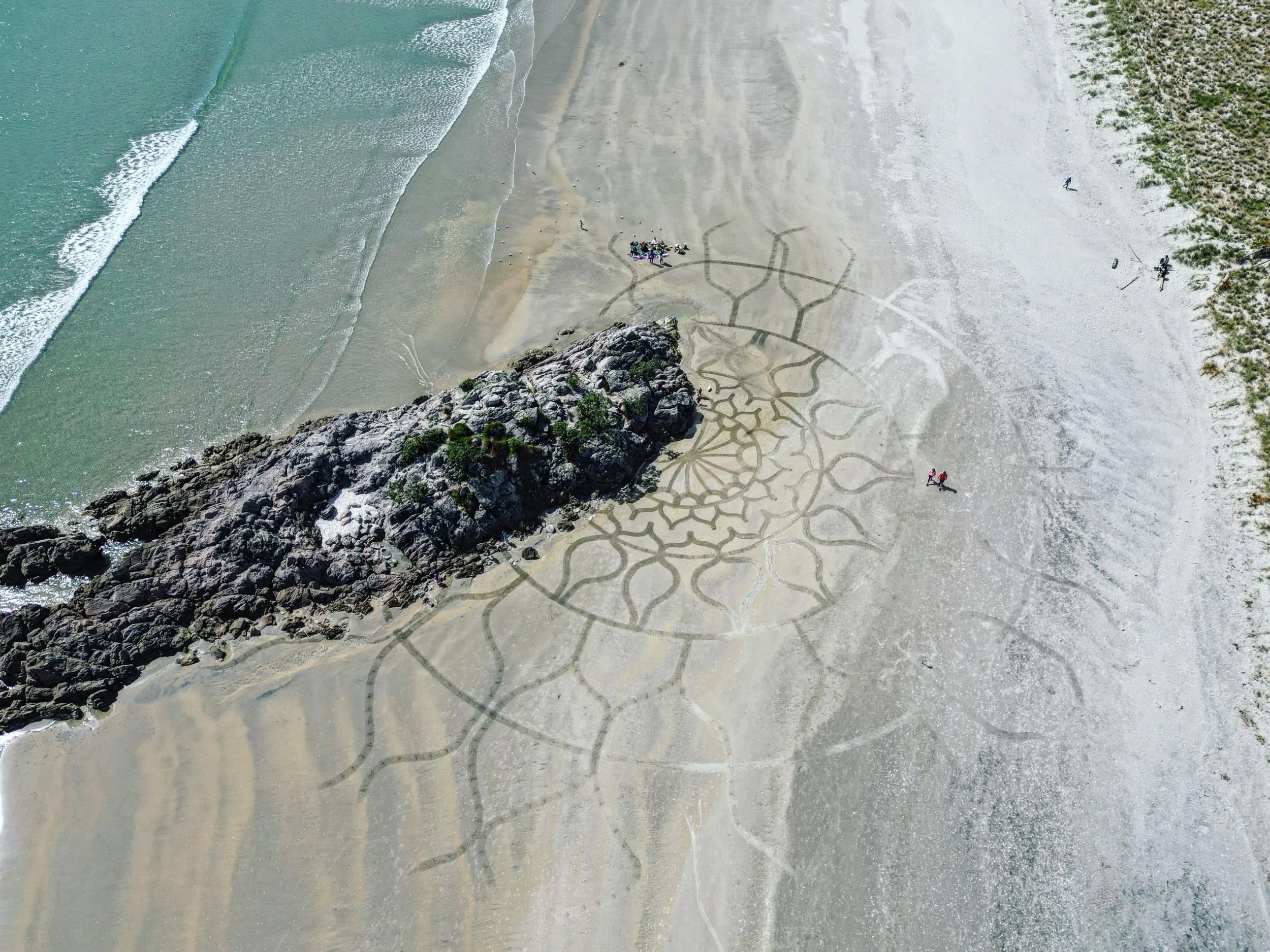 Sand Artist New Zealand-Beach Art New Zealand-Rakehealing