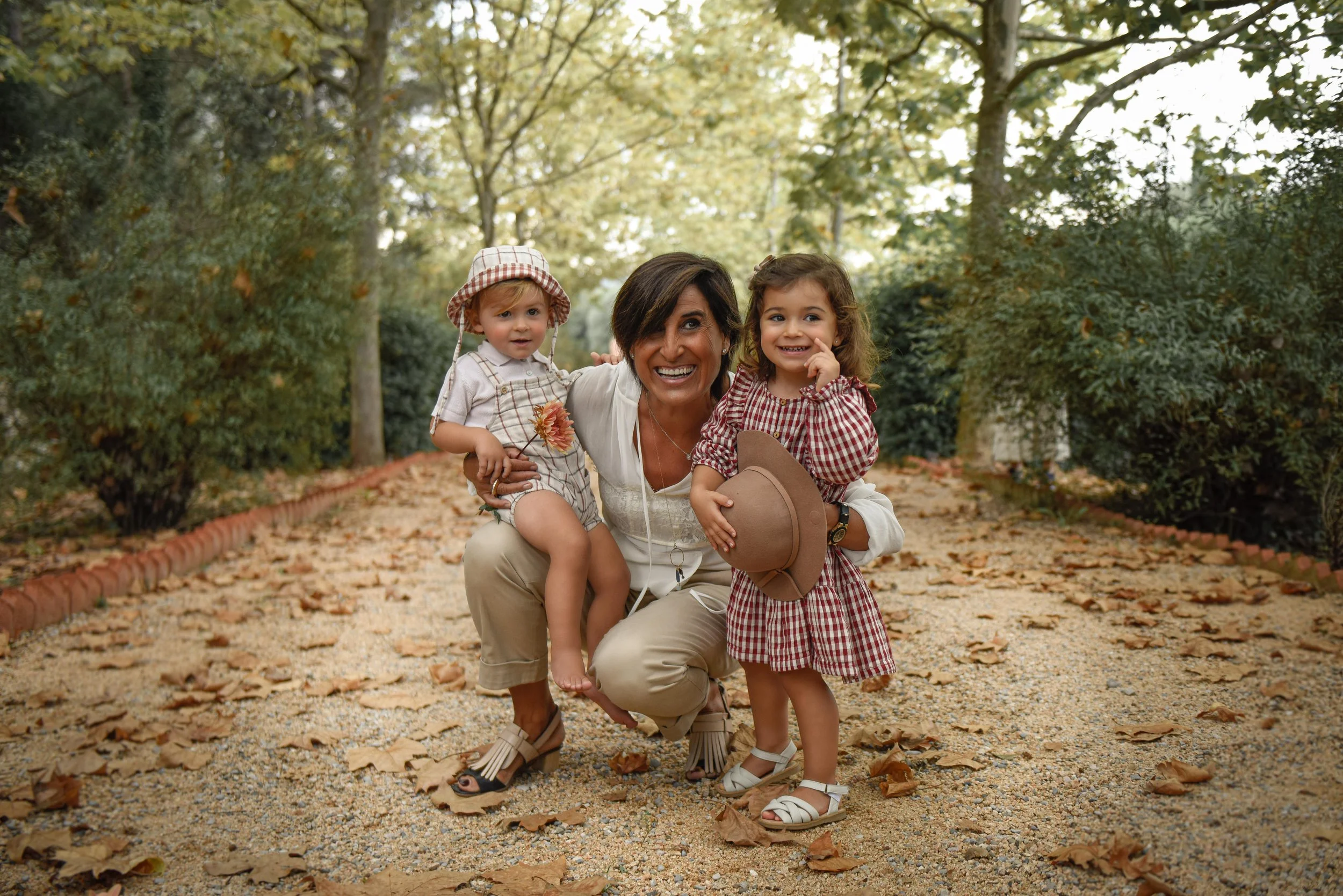 Familiar — NIKITA STUDIO