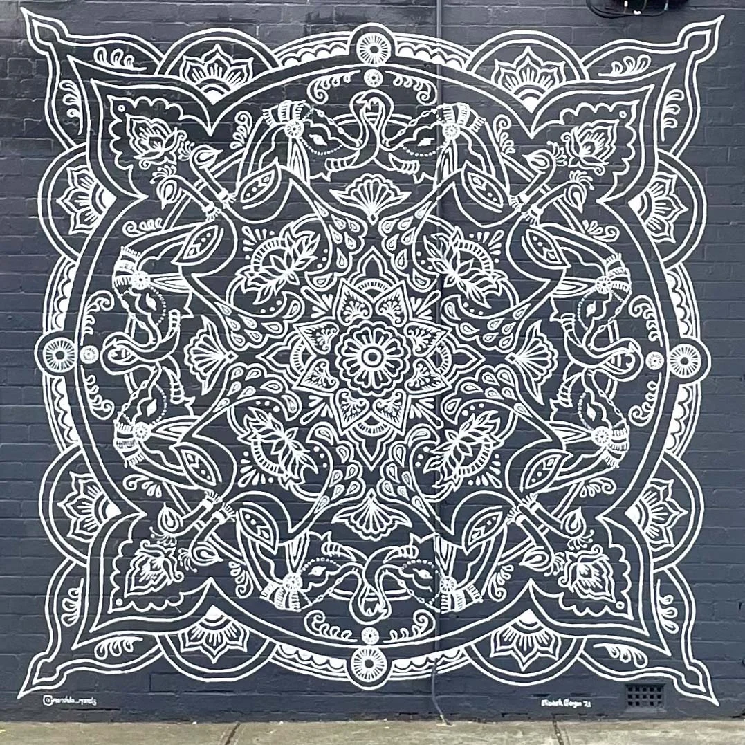 Elizabeth Gleeson muralist - fine artist