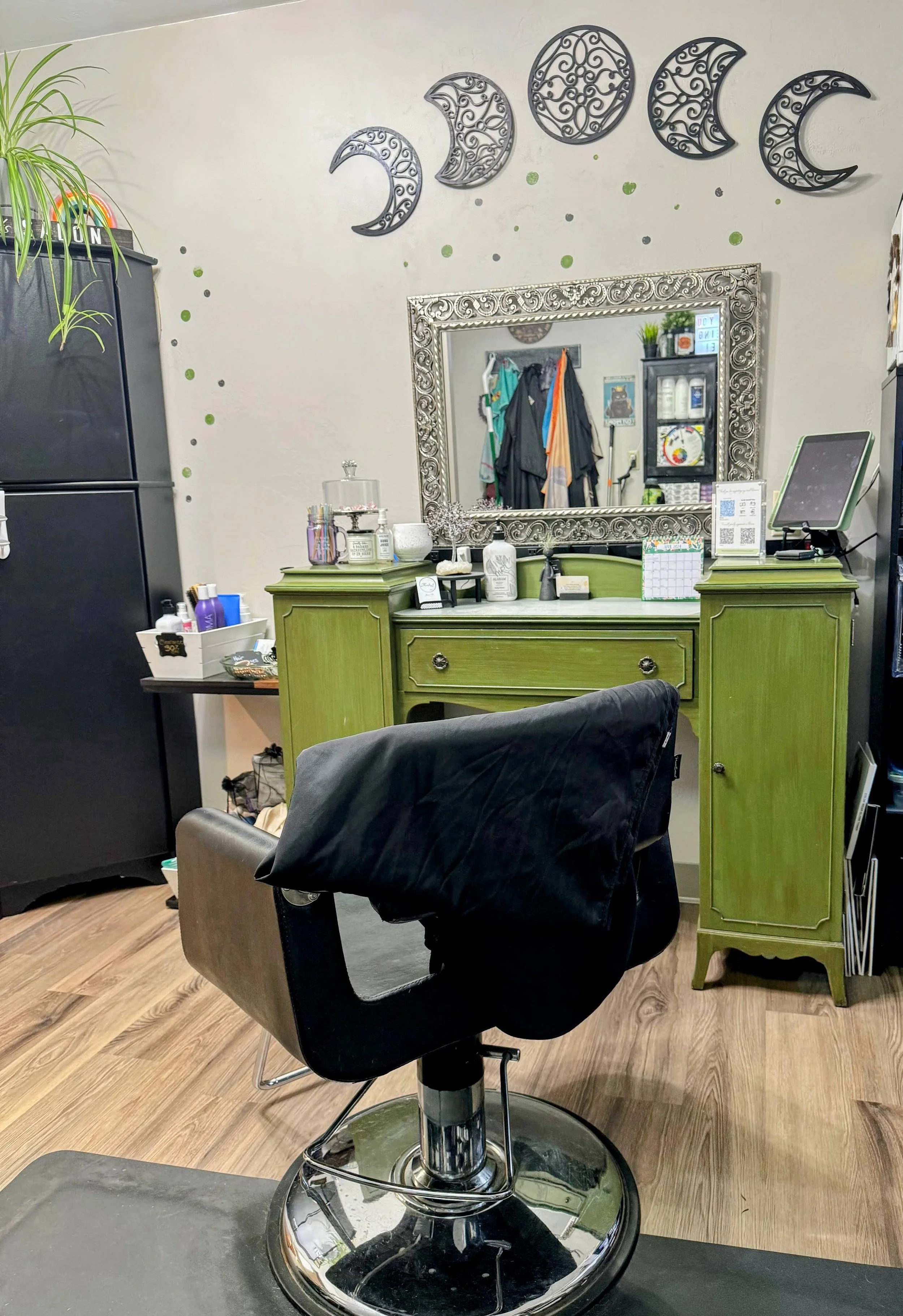 Shortcuts Salon -Appleton WI Healthy hairstylist specializing in cuts ...