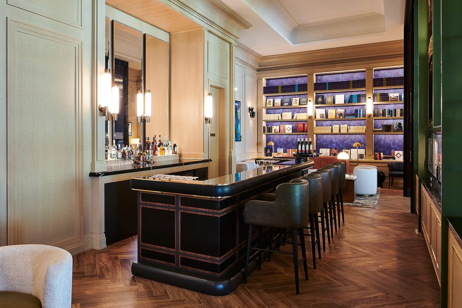 The Pearl Lounge - Bahrain — Champalimaud Design